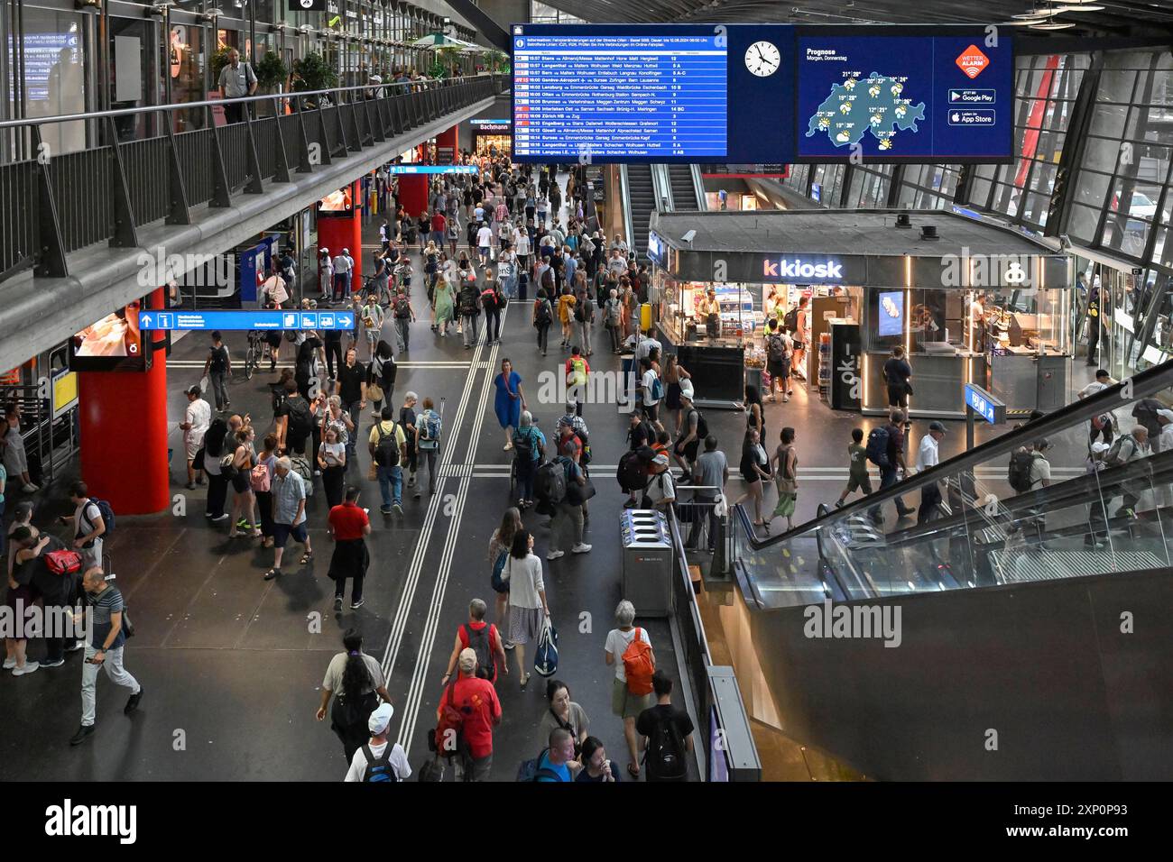 SBB railway station passers-by Stock Photo - Alamy