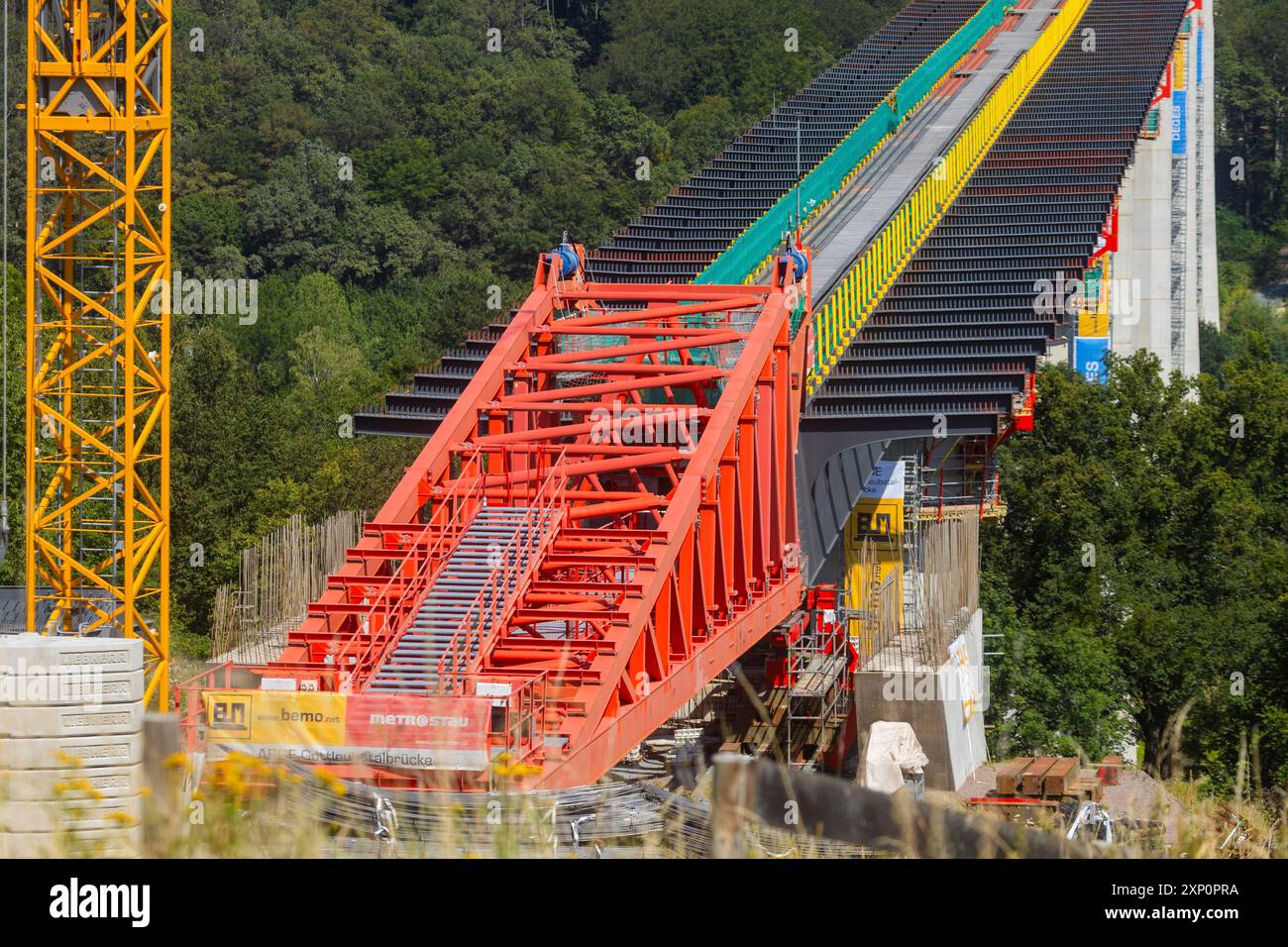 The new bridge on the Pirna southern bypass will be 916 metres long, 70 ...