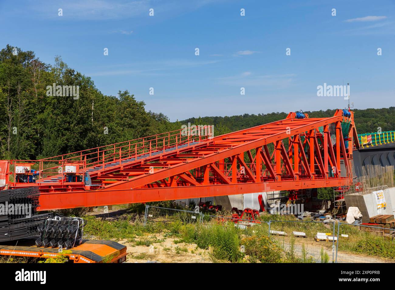 The new bridge on the Pirna southern bypass will be 916 metres long, 70 ...