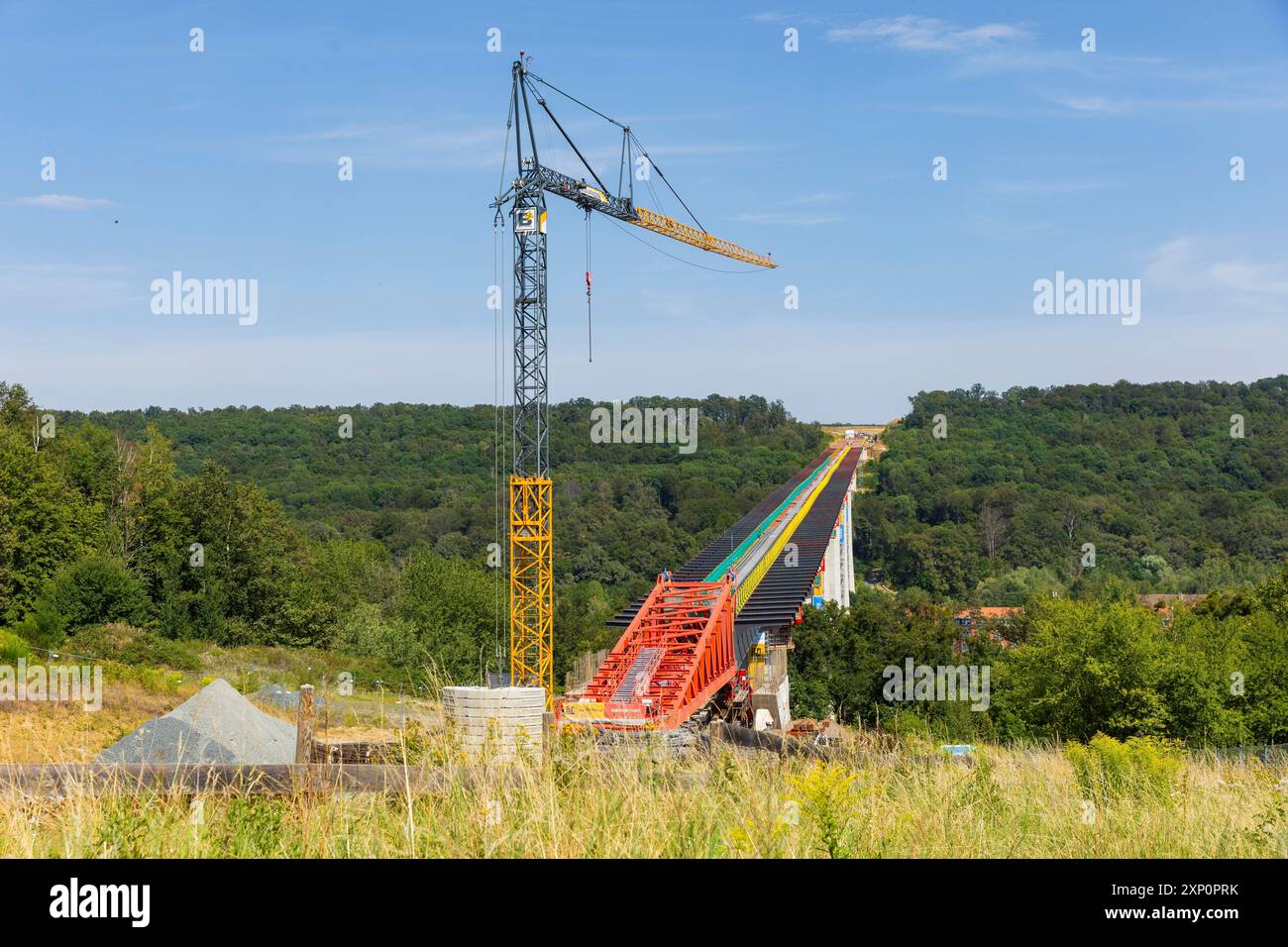 The new bridge on the Pirna southern bypass will be 916 metres long, 70 ...