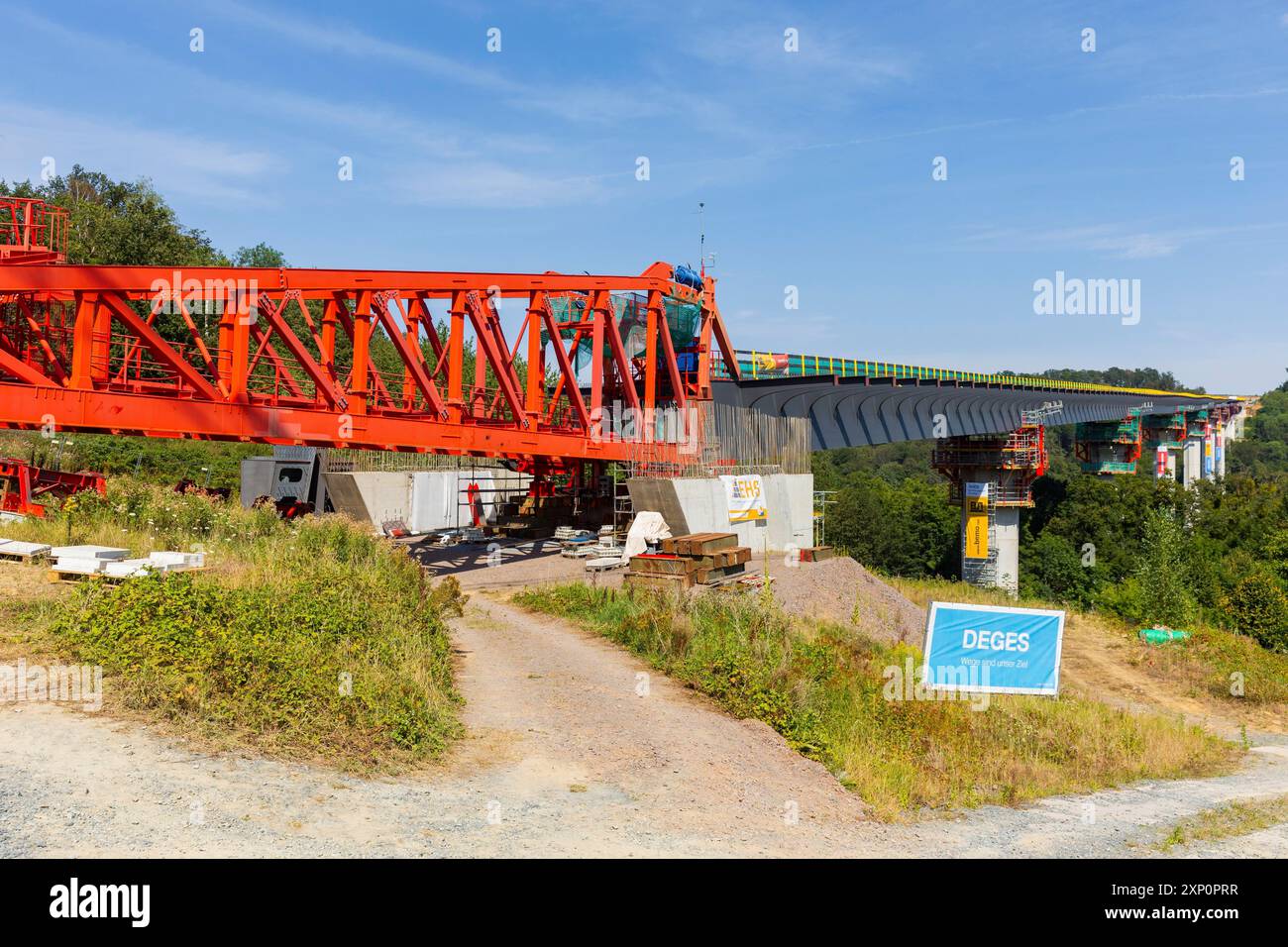 The new bridge on the Pirna southern bypass will be 916 metres long, 70 ...