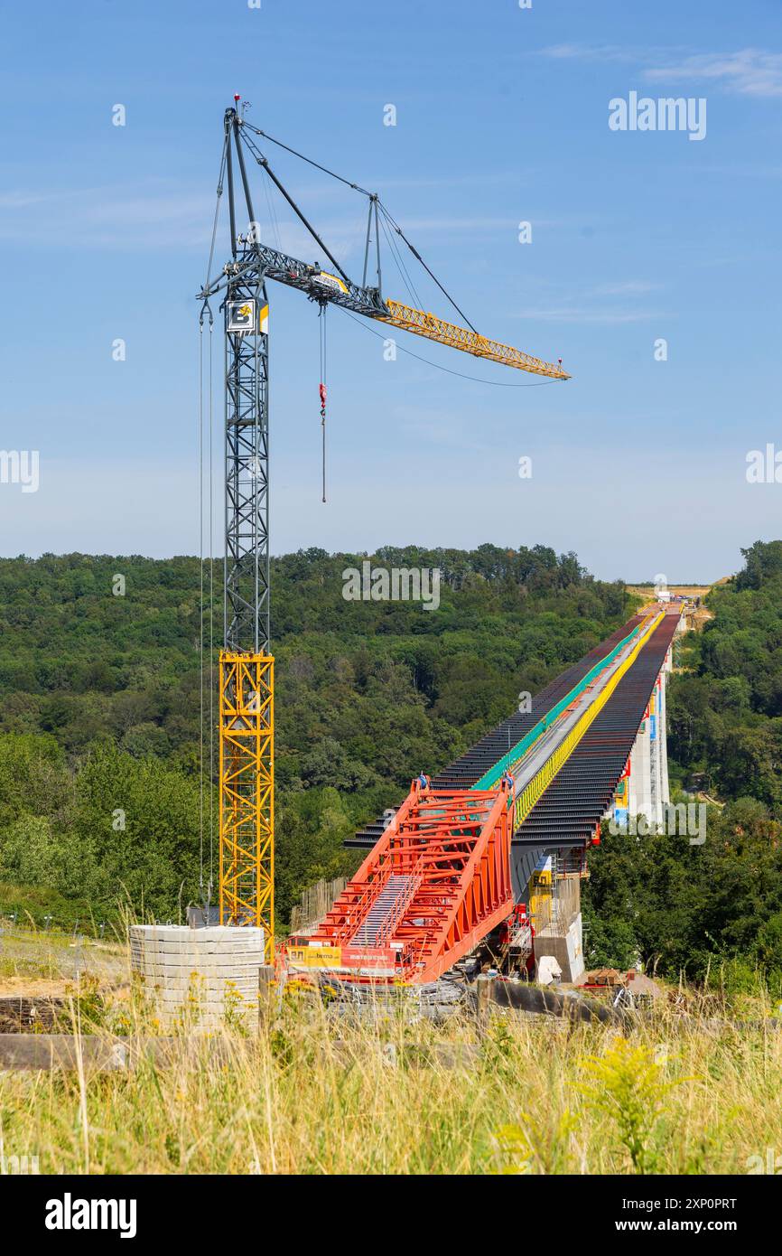 The new bridge on the Pirna southern bypass will be 916 metres long, 70 ...