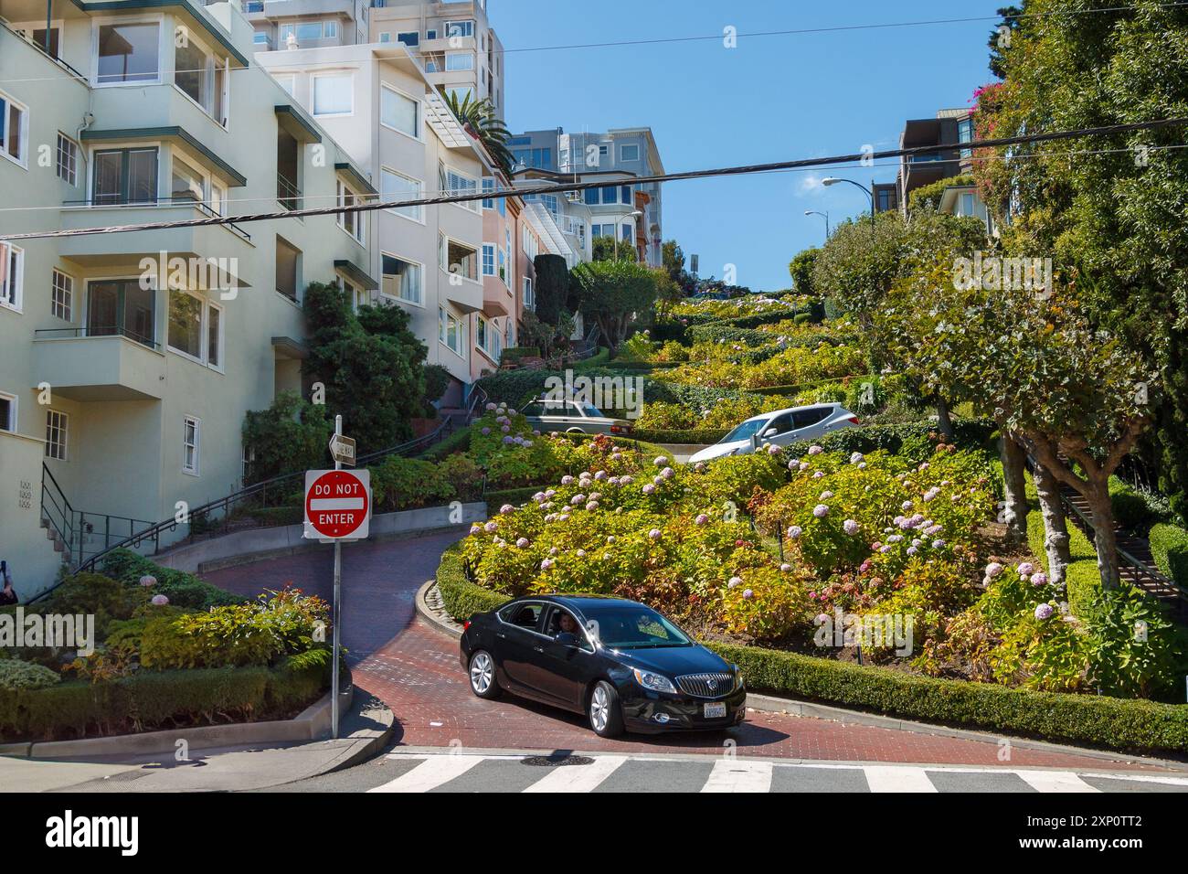 Lombard Street with its Curves in Downtown San Francisco, California ...