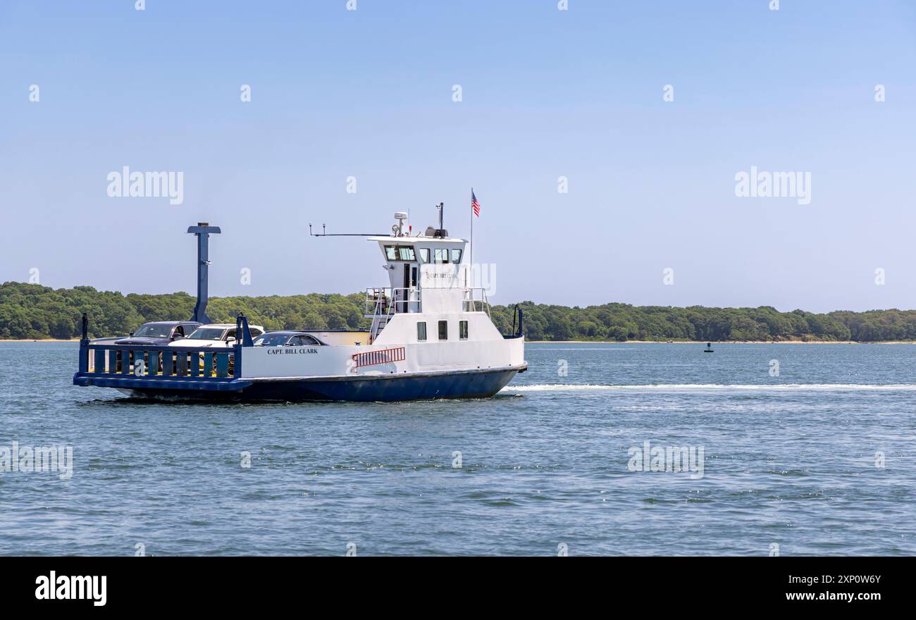 Shelter island south ferry underway of shelter island, ny Stock Photo ...