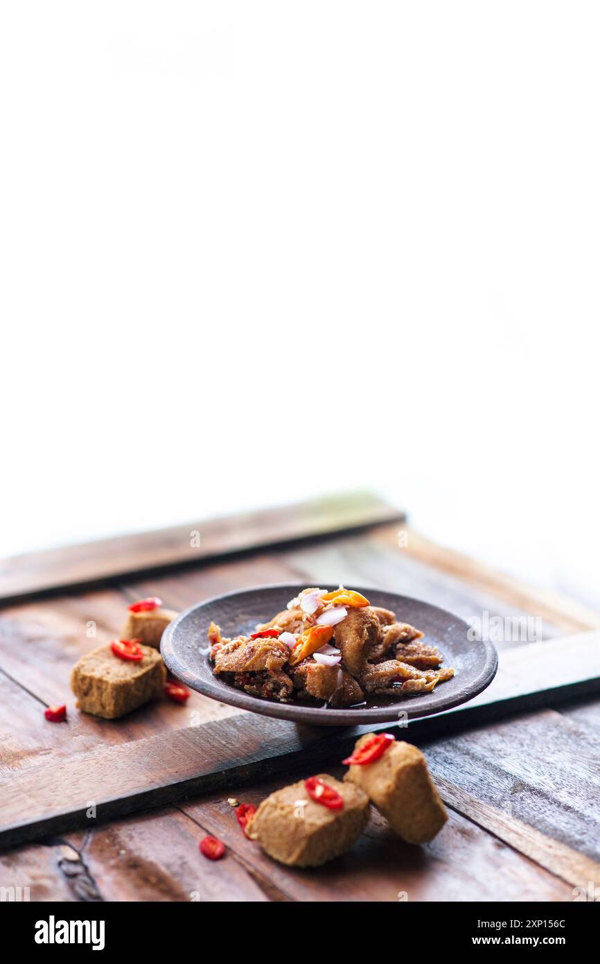 Tahu Gejrot eat original from indonesia Stock Photo - Alamy
