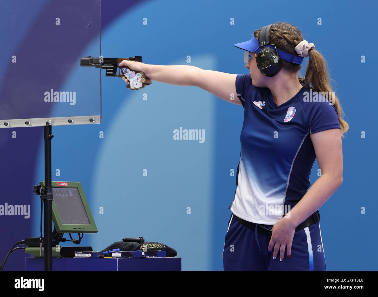 (240803) -- CHATEAUROUX, Aug. 3, 2024 (Xinhua) -- Camille Jedrzejewski ...