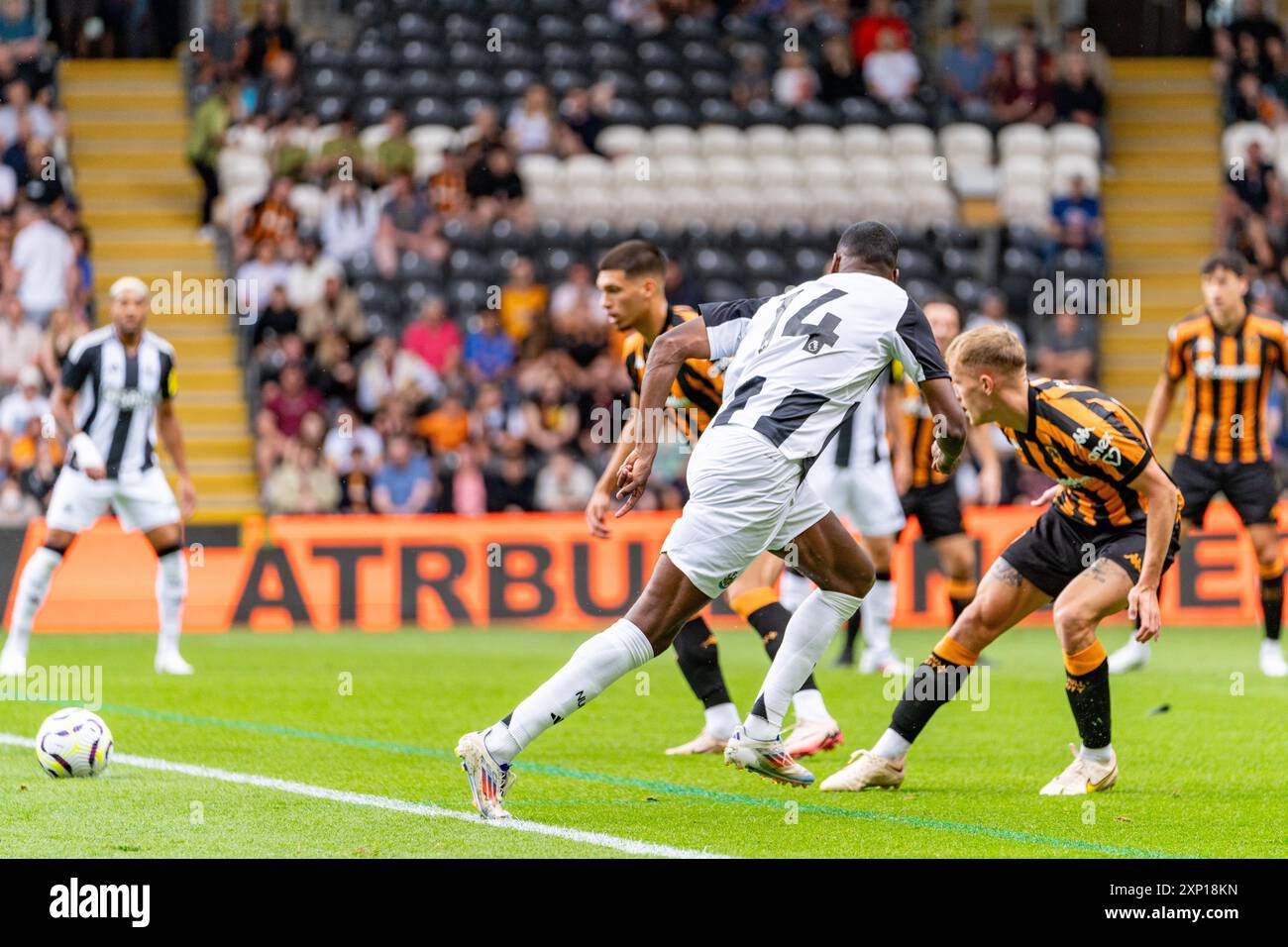 Matty jacob hull city hi-res stock photography and images - Alamy