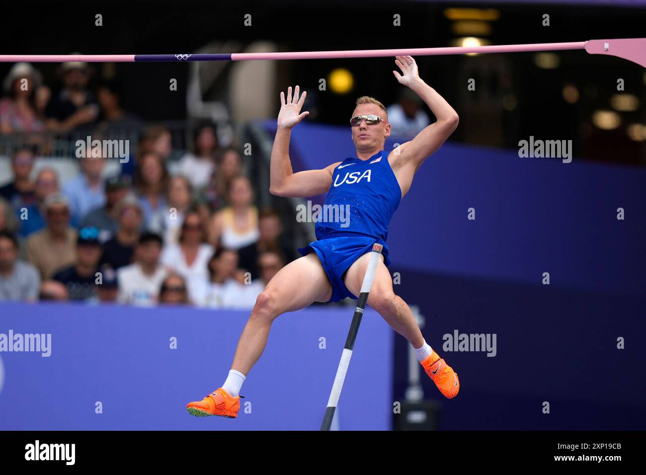 Sam Kendricks, of the United States, competes in the men's pole vault ...