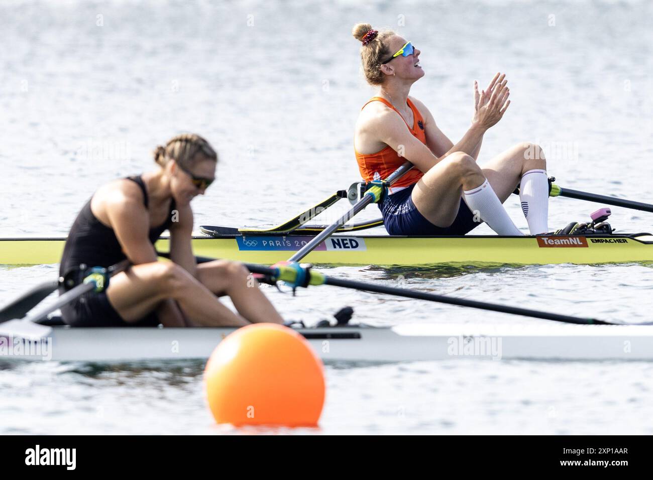 VAIRES-SUR-MARNE - Rower Karolien Florijn cheers after winning the gold ...