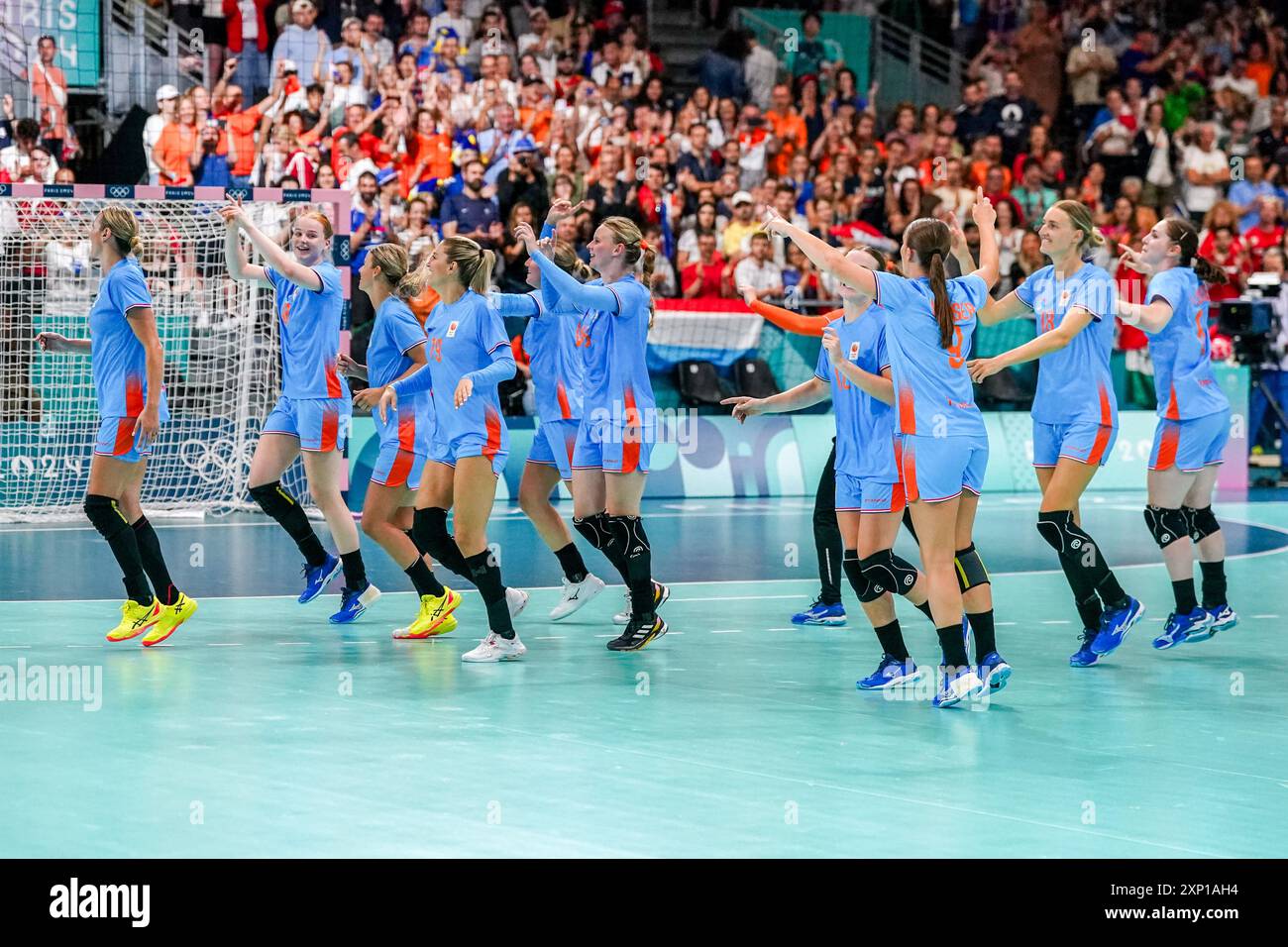 Angela malenstein nikita van der vliet hi-res stock photography and ...