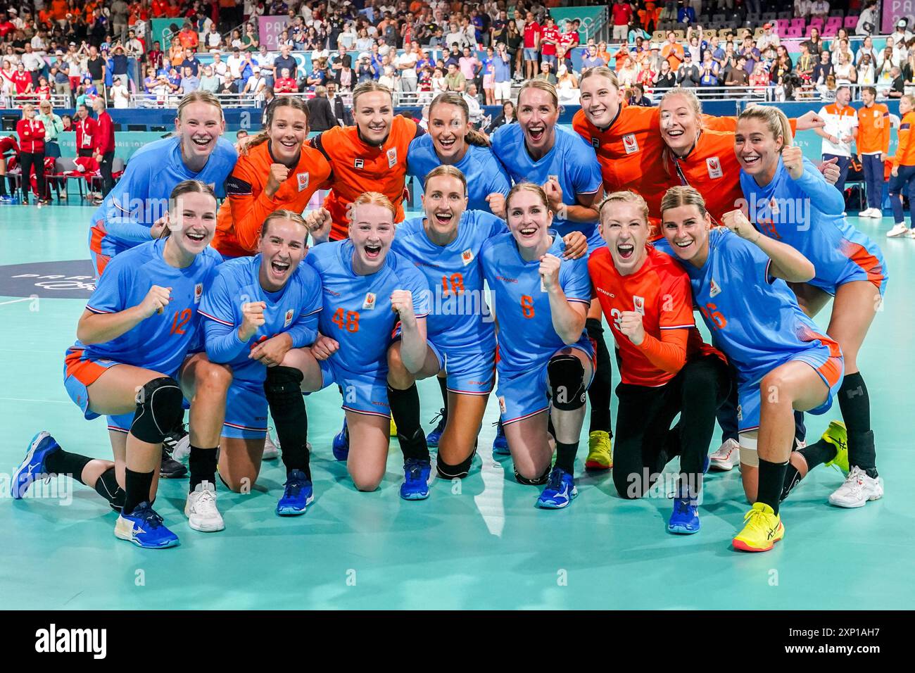PARIS, FRANCE - AUGUST 3: Team Netherlands celebrating and cheering ...