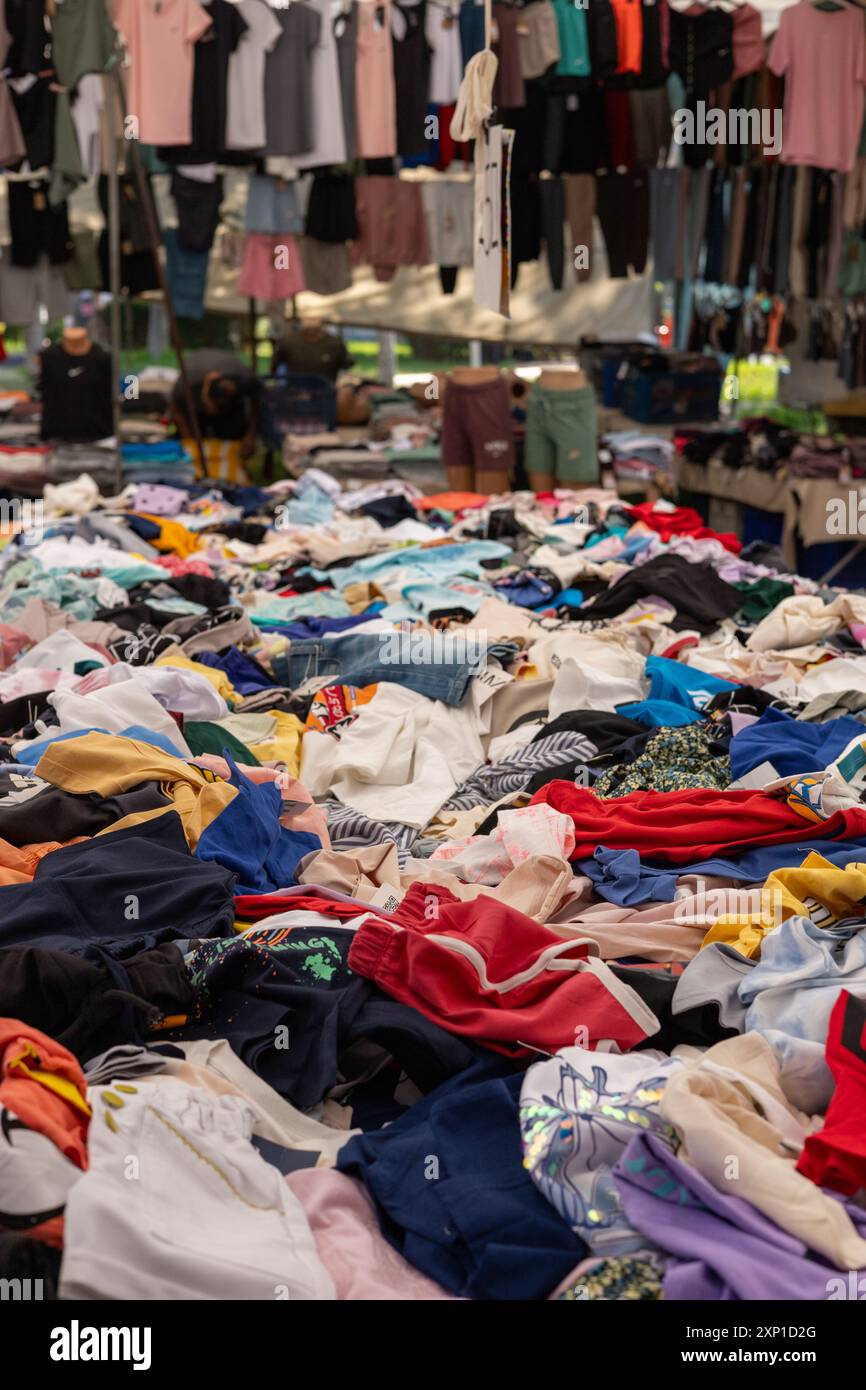 Fake designer clothes hi-res stock photography and images - Alamy