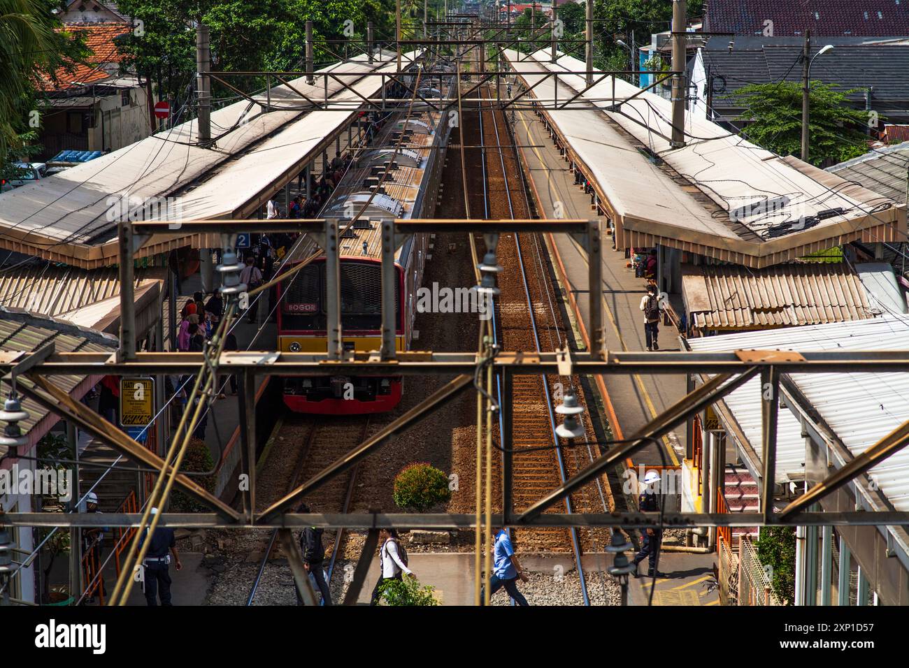 Hangzhou train station china hi-res stock photography and images - Alamy