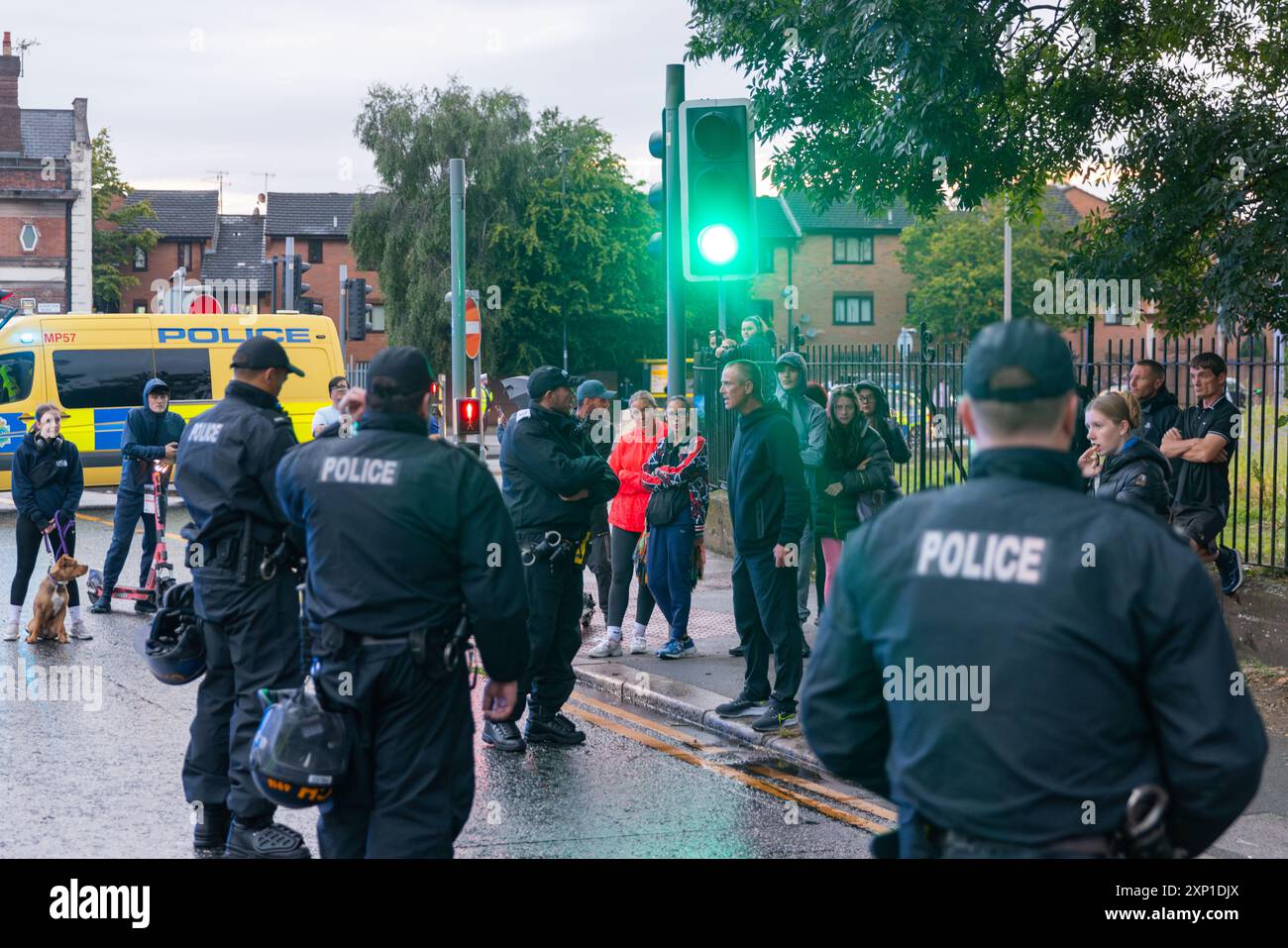 Uk riots police 2024 hi-res stock photography and images - Alamy
