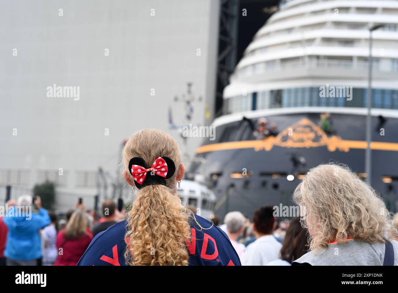 Papenburg, Germany. 03rd Aug, 2024. The cruise ship "Disney Treasure ...