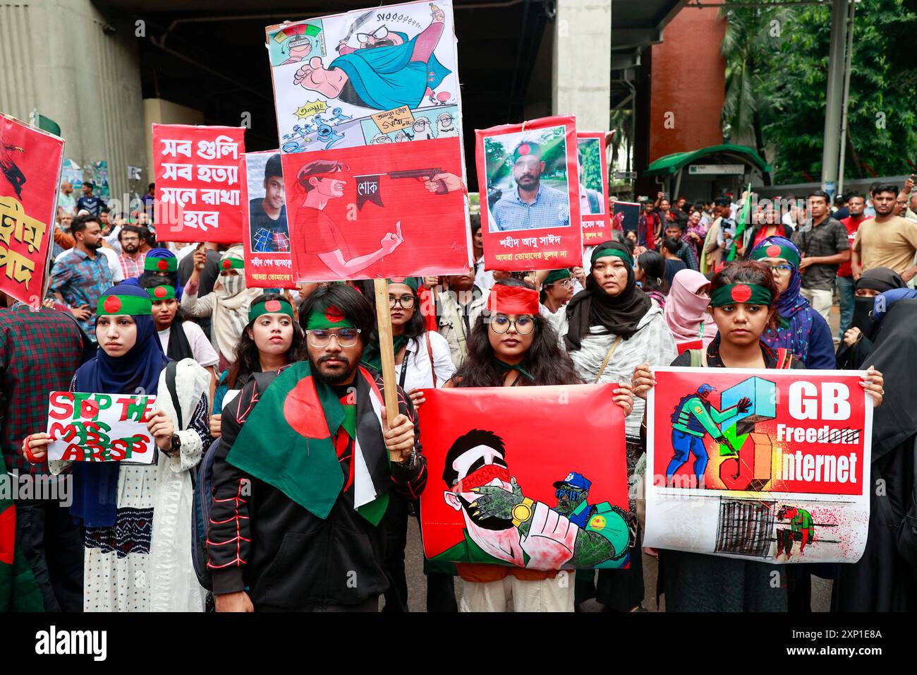 Bangladeshi Students, teachers, parents, artist, representatives of ...