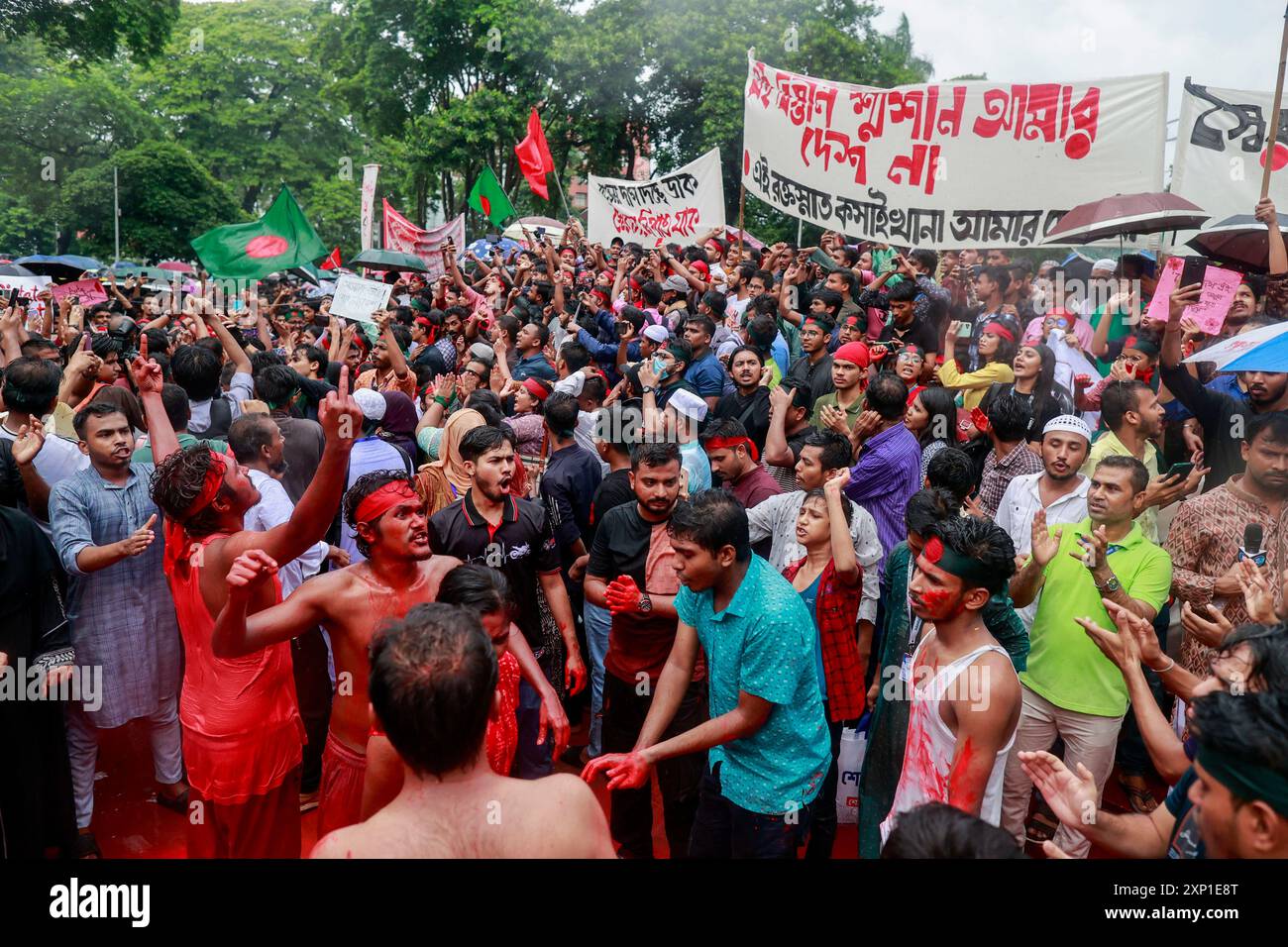 Bangladeshi Students, teachers, parents, artist, representatives of ...