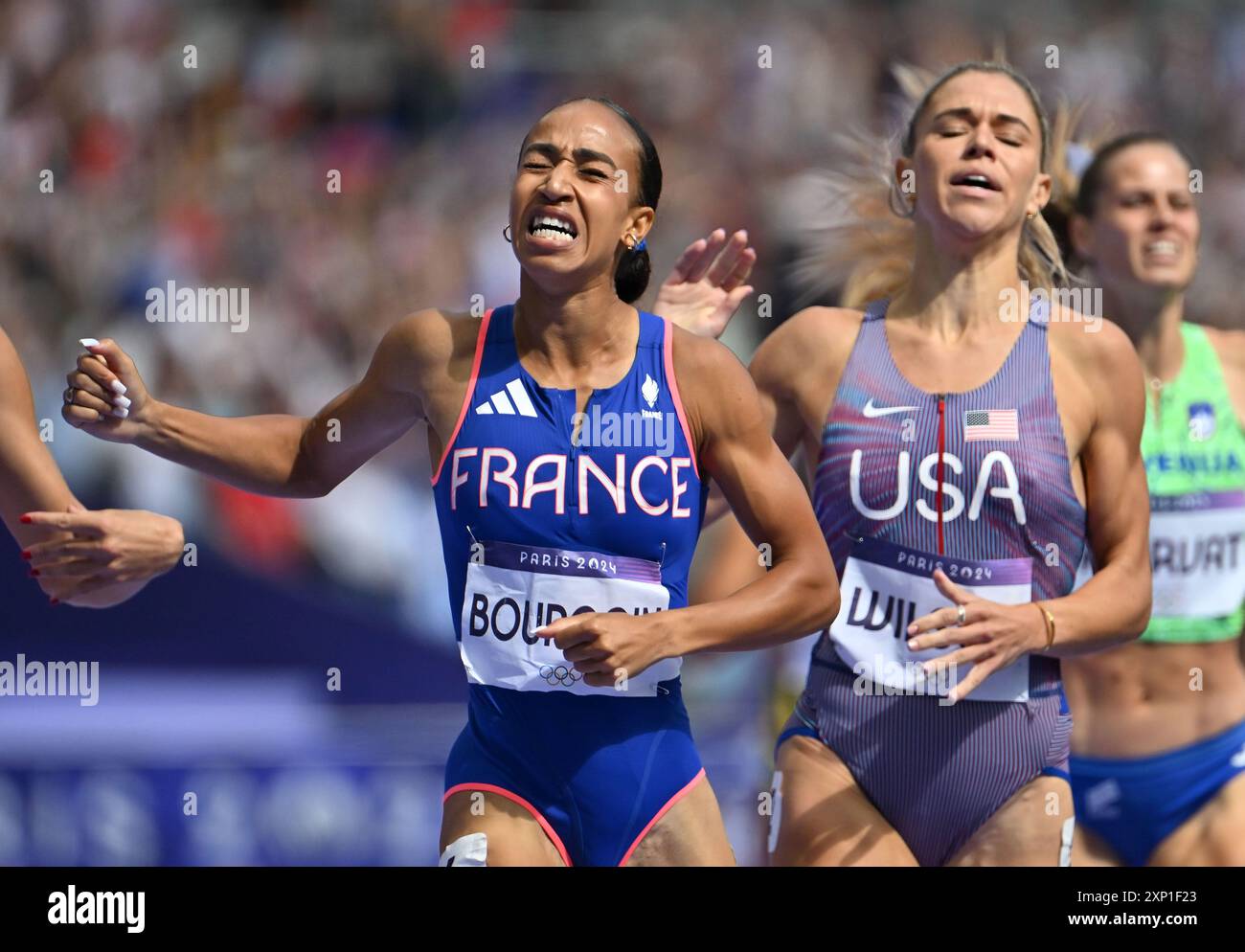 Paris, France. 3rd Aug, 2024. Anais Bourgoin (L) of France competes ...