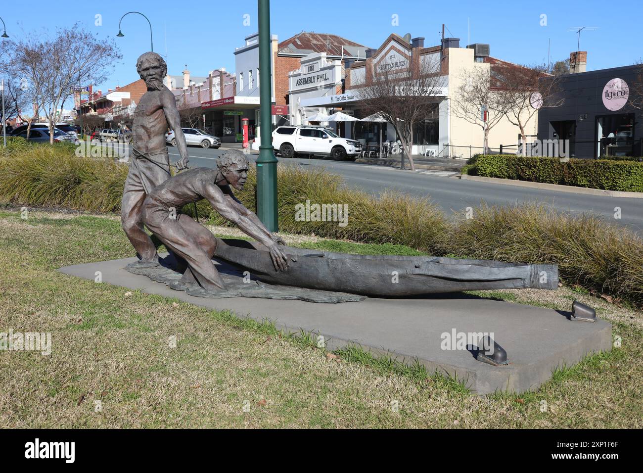 ‘The Great Rescue of 1852’ sculpture by Darien Pullen on Sheridan ...