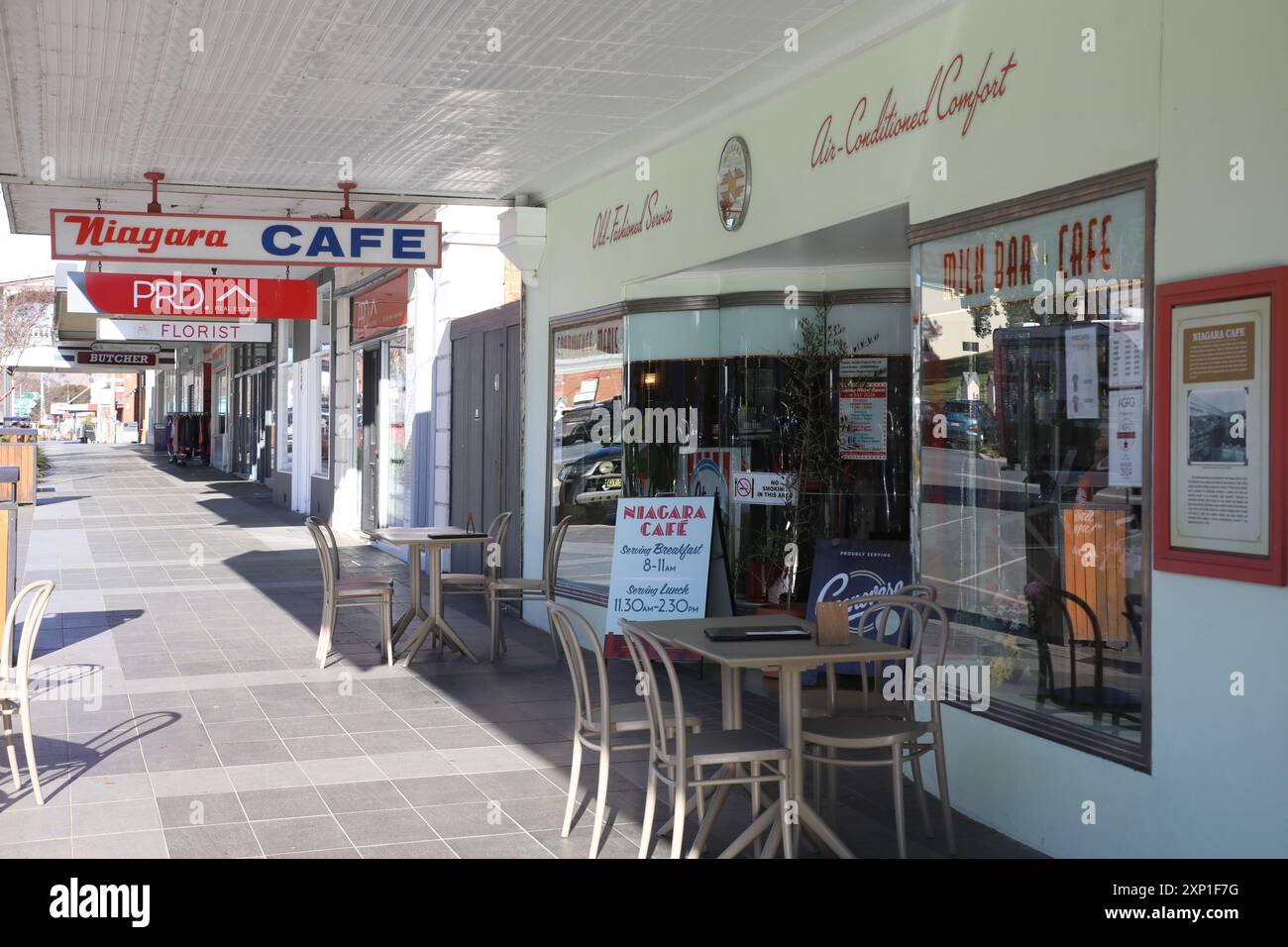 Niagara cafe hi-res stock photography and images - Alamy