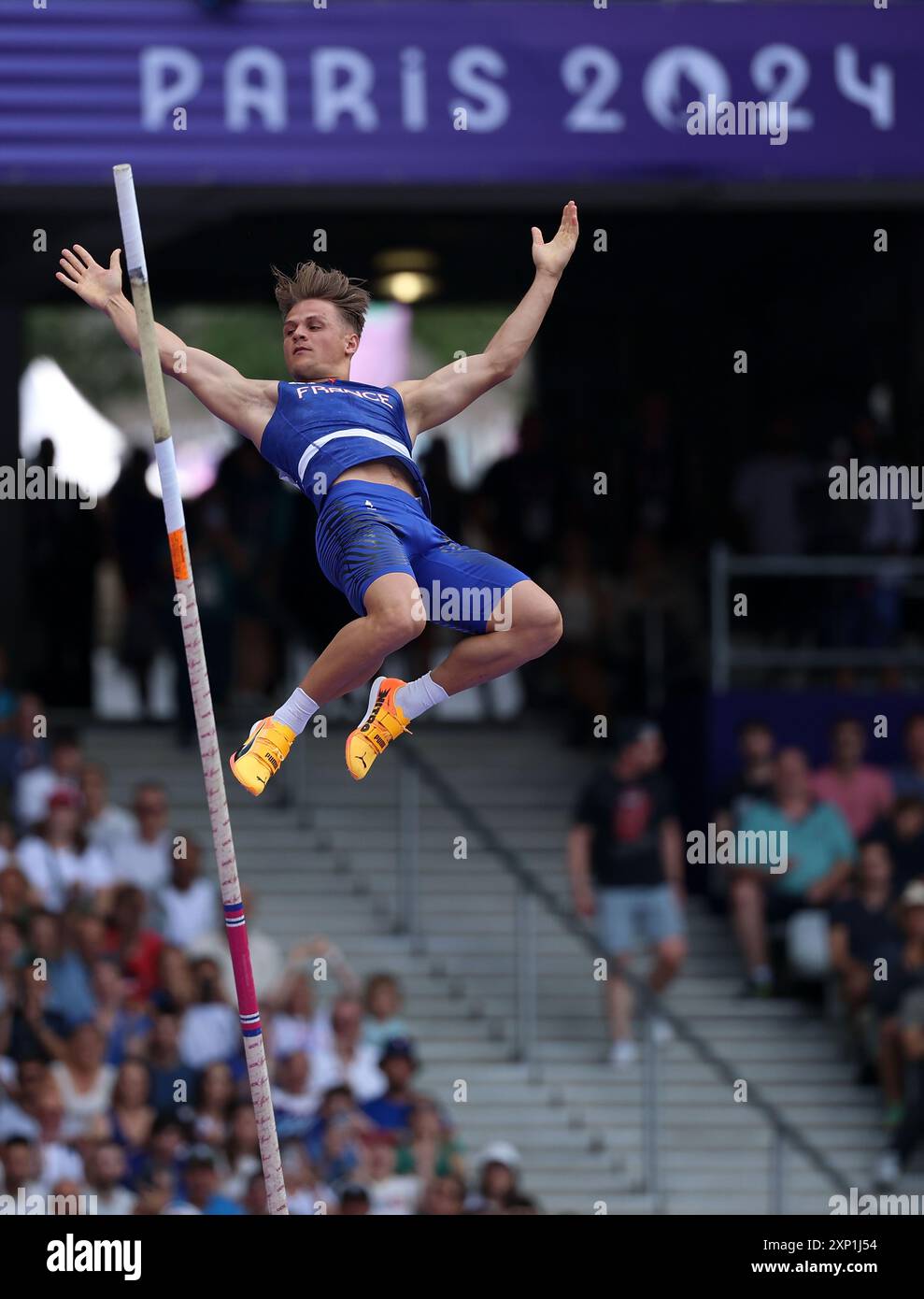 Paris, France. 3rd Aug, 2024. Thibaut Collet of France competes during ...