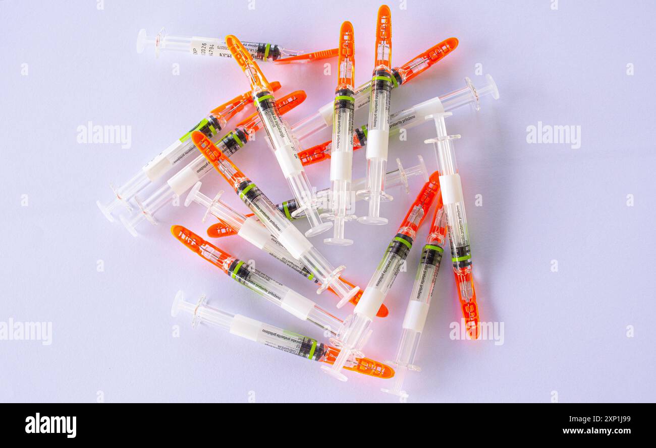 Shots, injection, syringe,hypo,hypodermic Stock Photo - Alamy