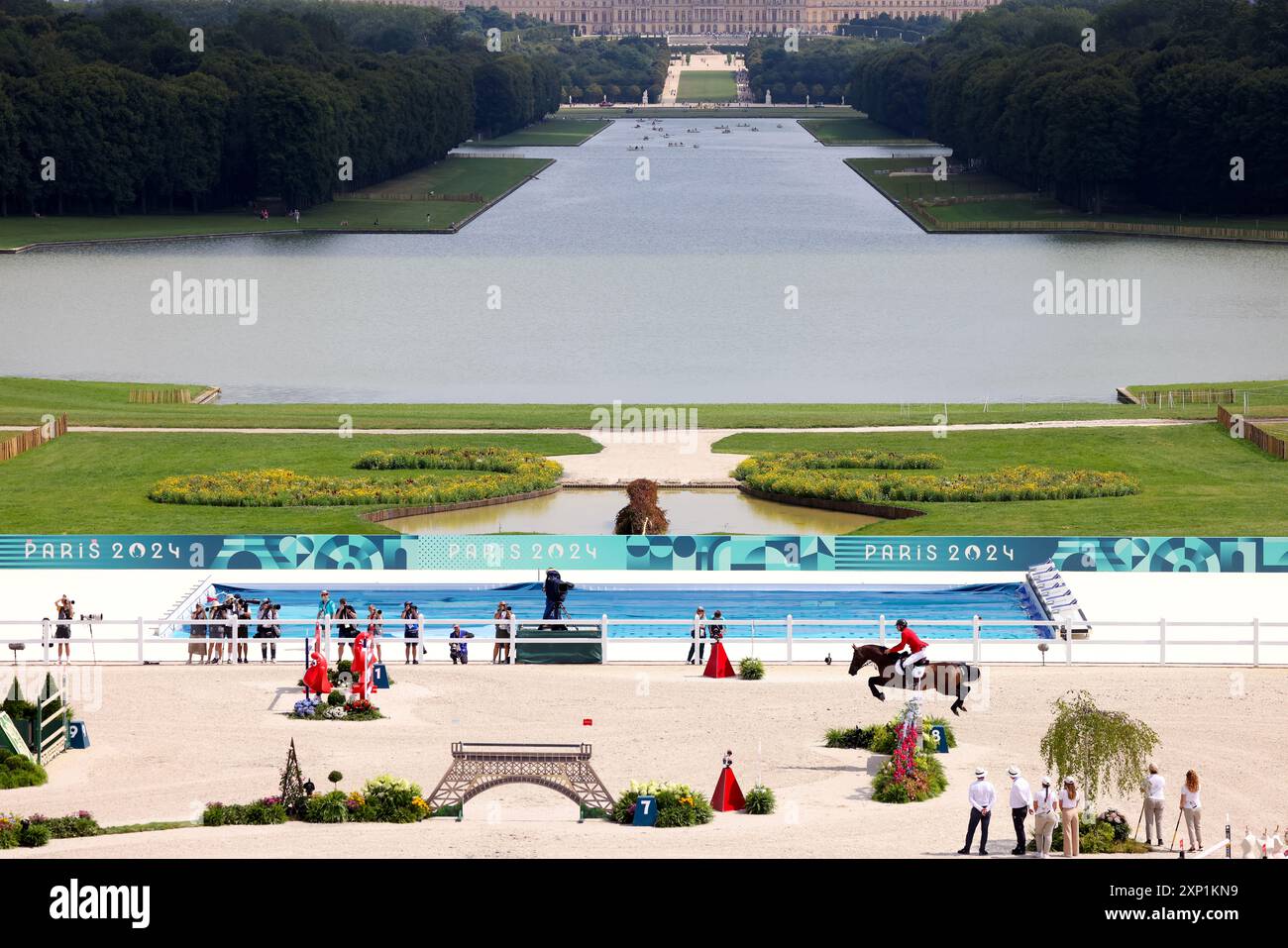 French iconic landmarms hi-res stock photography and images - Alamy