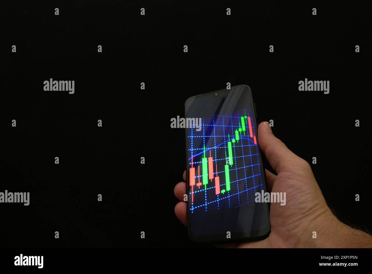 Trading graph hi-res stock photography and images - Alamy