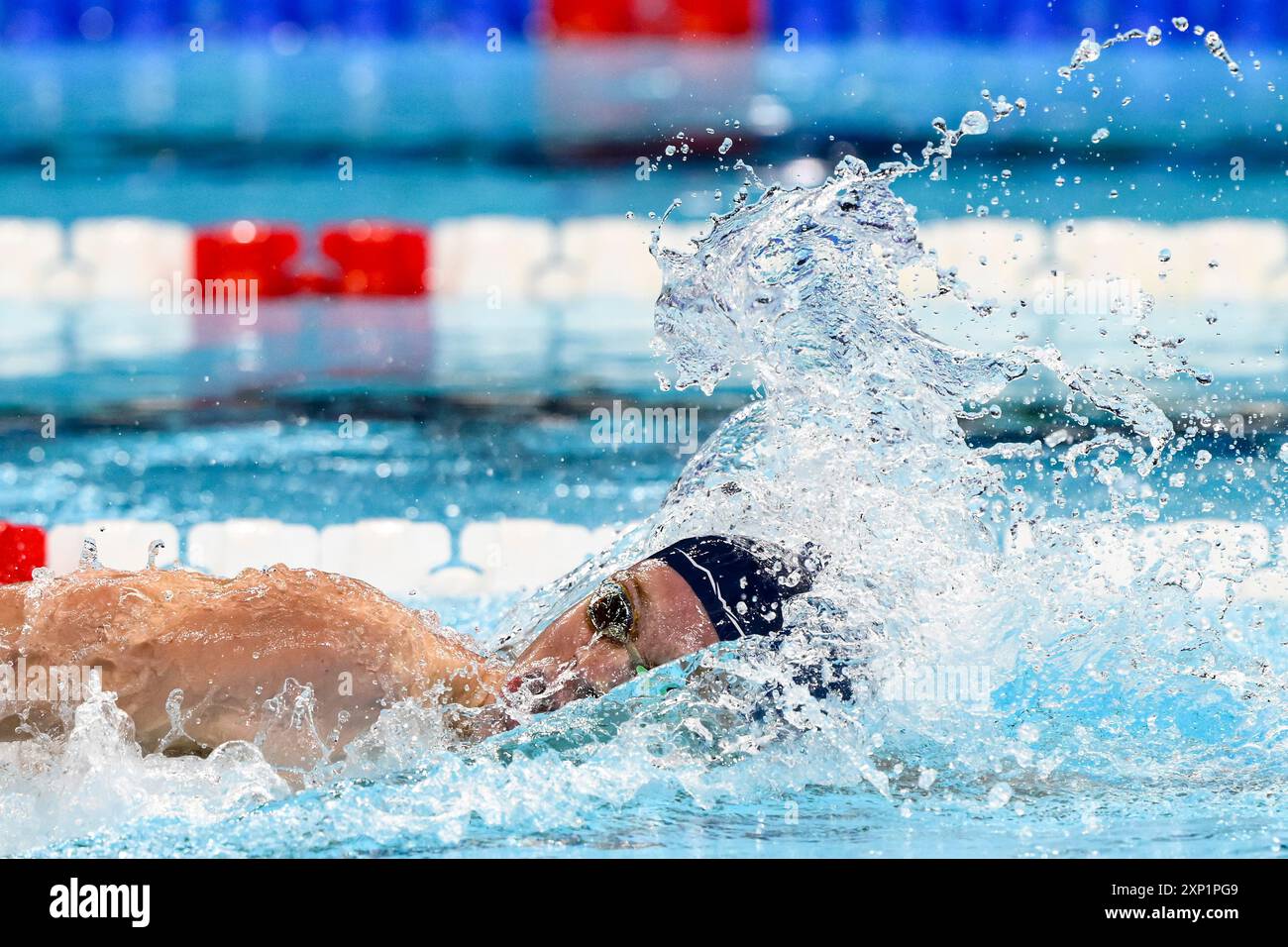Léon marchand gold paris hi-res stock photography and images - Alamy