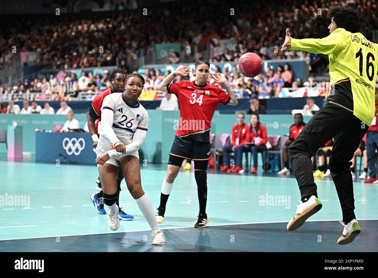 Paris, France. 02nd Aug, 2024. France's Pauletta Foppa (26) Handball ...