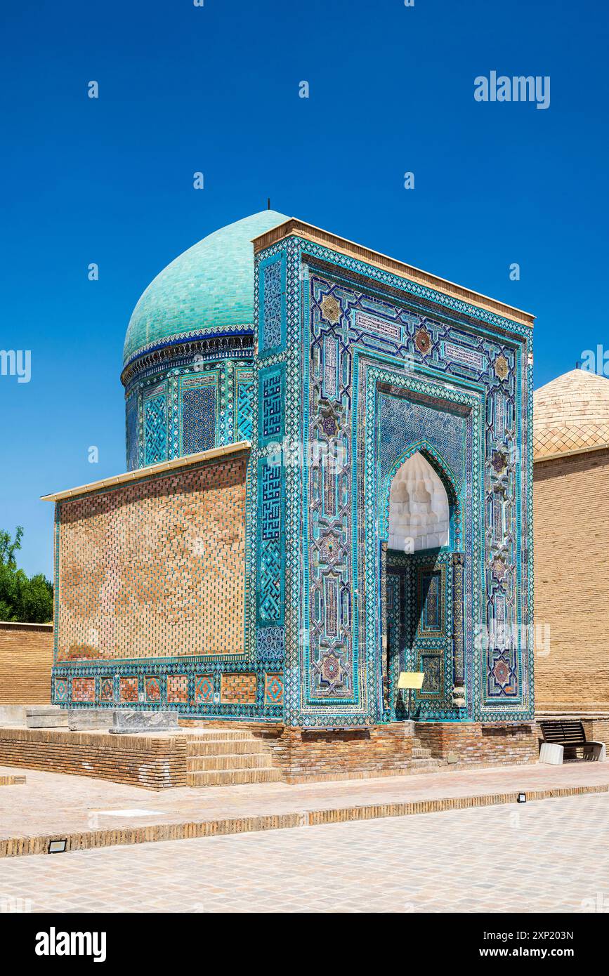 Samarkand uzbekistan mausoleum mausoleums hi-res stock photography and ...
