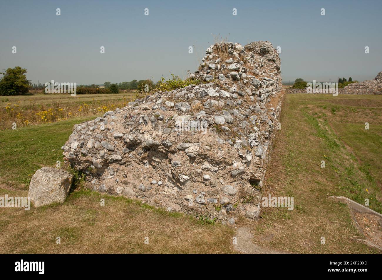 Richborough Roman Fort and Amphitheatre Stock Photo - Alamy