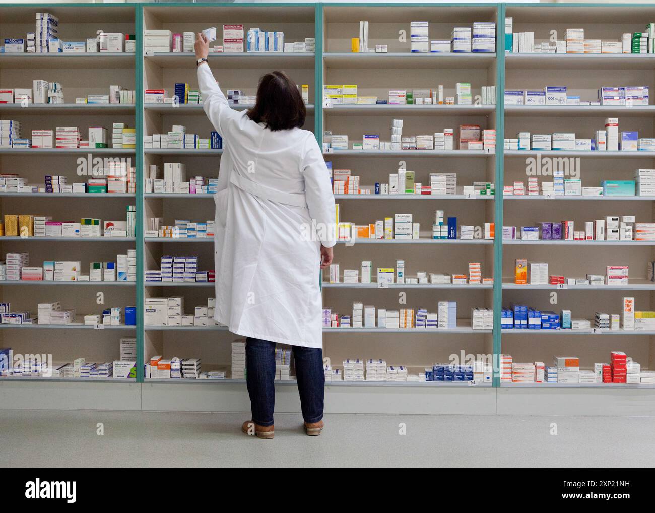 Medicinemanagement hi-res stock photography and images - Alamy