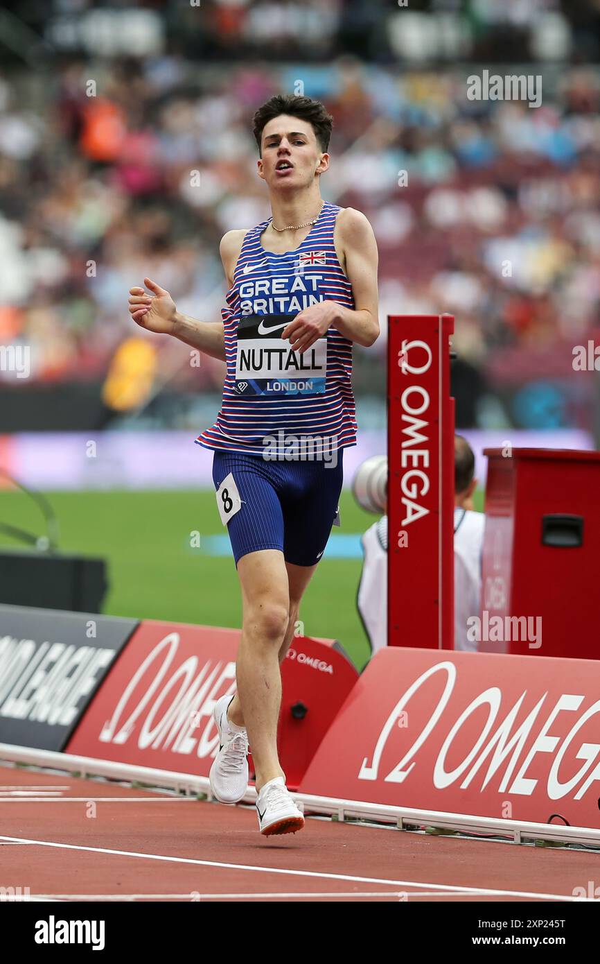 Luke NUTTALL (Great Britain), crossing the finish line in the Men's ...