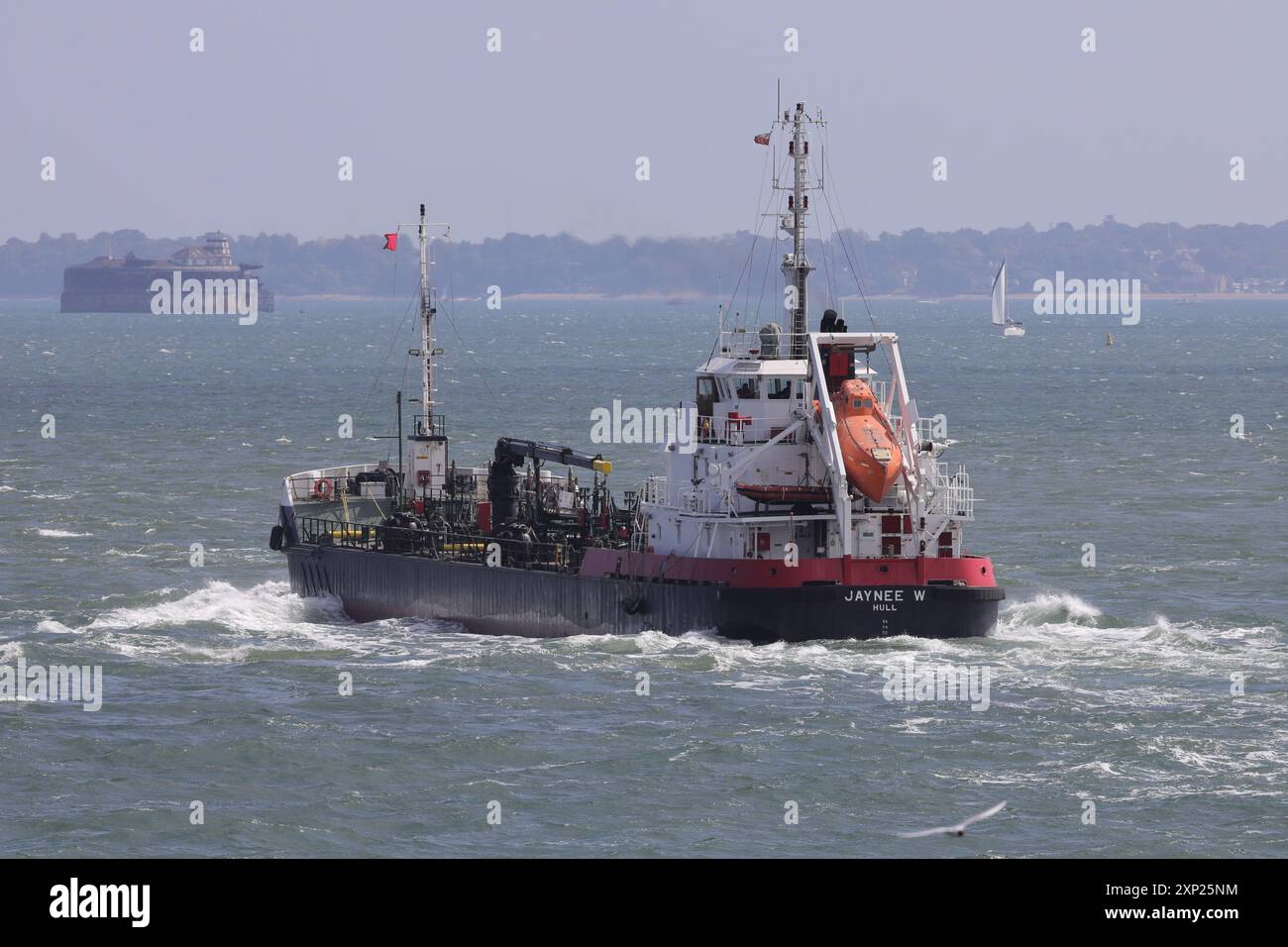 The oil products tanker MV JAYNEE W heading into The Solent Stock Photo ...