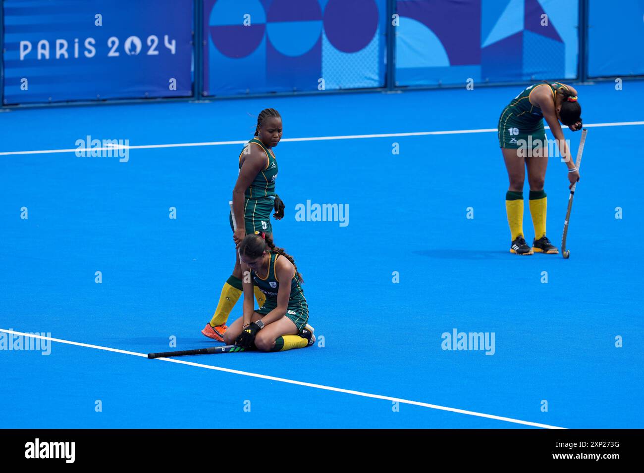 South Africa's Paris Gail Isaacs, right, Edith Molikoe, center, and ...
