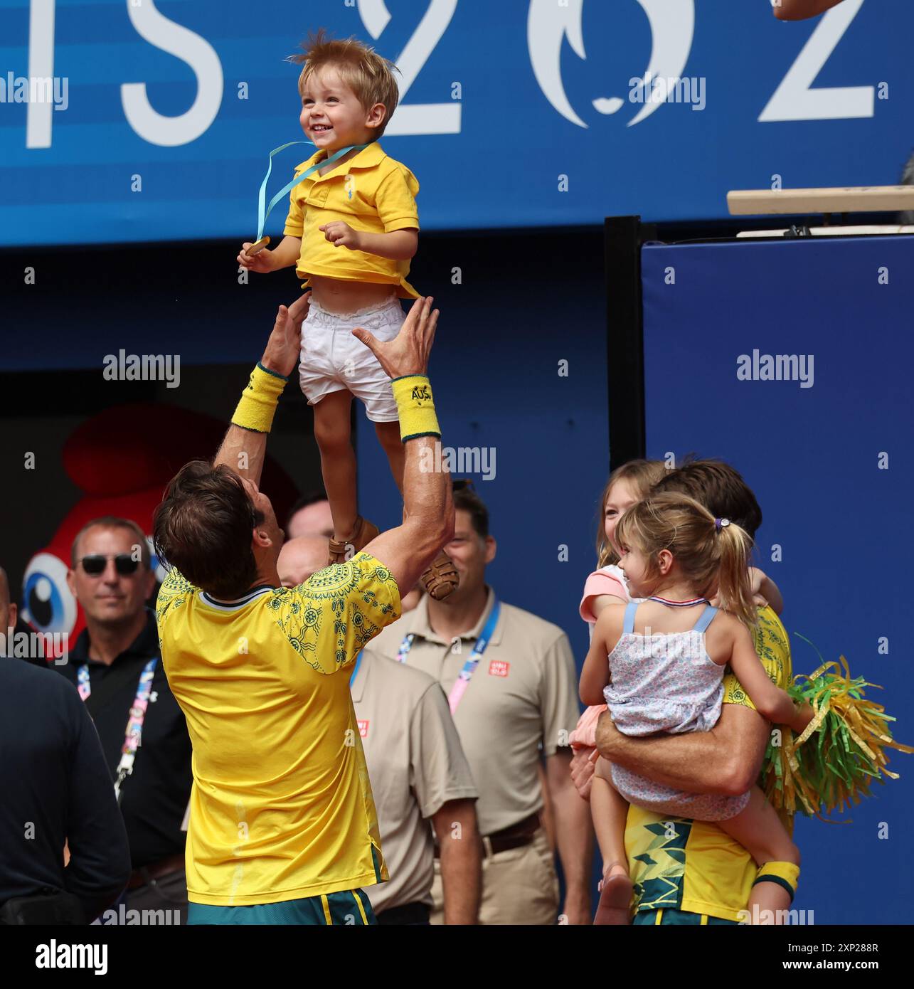 Paris, France. 03rd Aug, 2024. Australia's Matthew Ebden throws his son ...