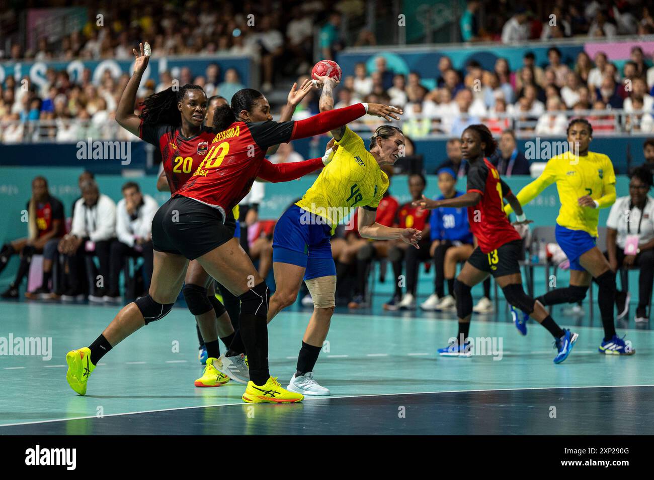 PARIS, IF - 03.08.2024: BRAZIL X ANGOLA WOMEN'S HANDBALL - Last game of ...