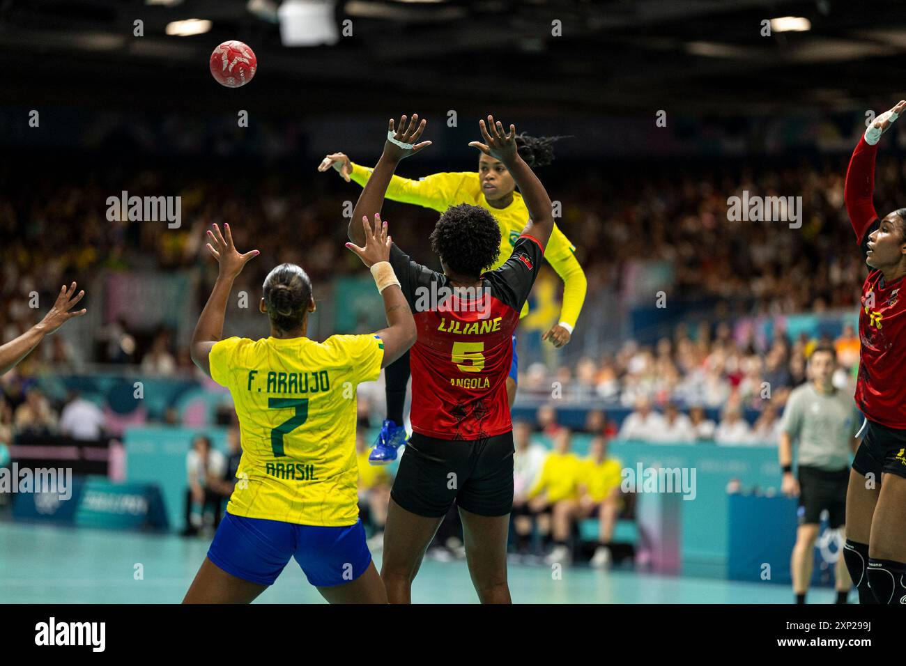 PARIS, IF - 03.08.2024: BRAZIL X ANGOLA WOMEN'S HANDBALL - Last game of ...