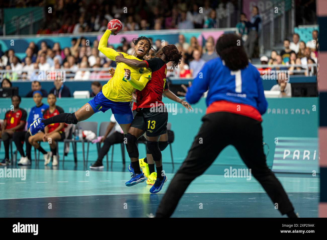 PARIS, IF - 03.08.2024: BRAZIL X ANGOLA WOMEN'S HANDBALL - Last game of ...