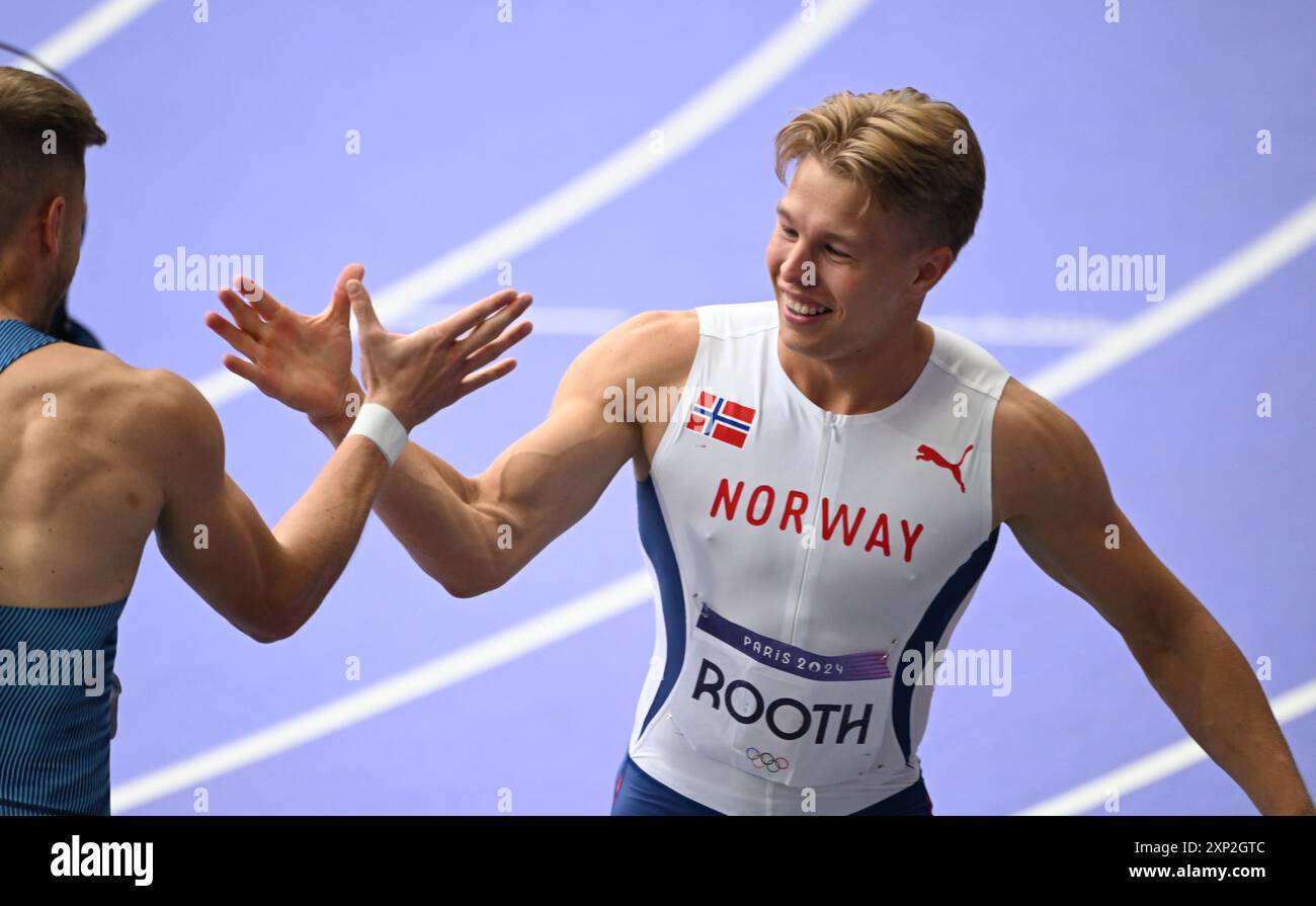Winning mens 110m hurdles hi-res stock photography and images - Alamy