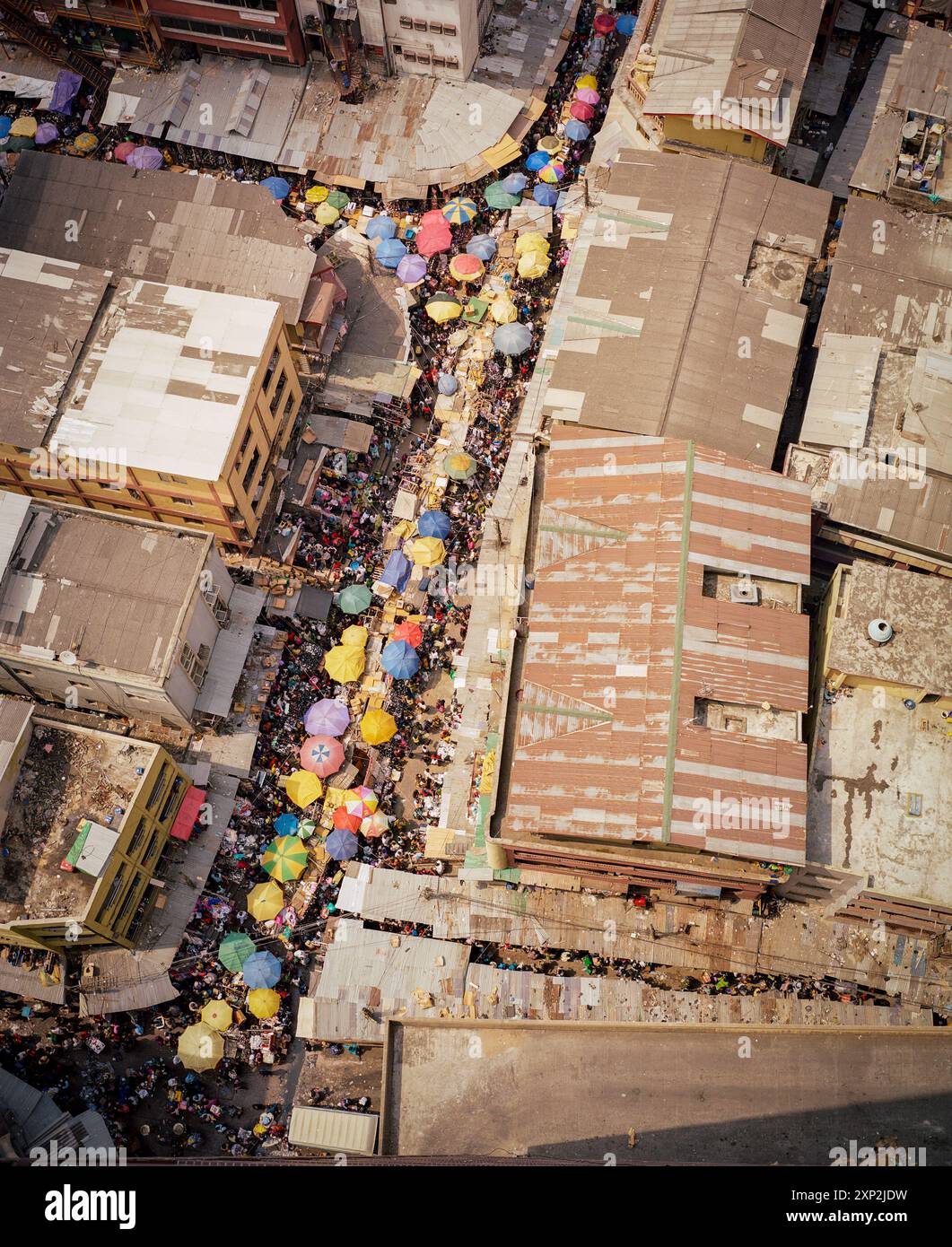 Nigeria lagos people marketplace hi-res stock photography and images ...