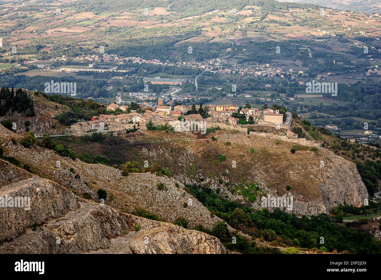the breathtaking green panoramas that can be admired in Roccamandolfi ...