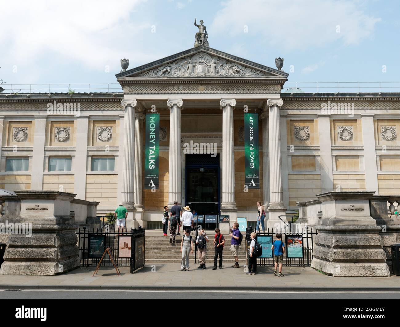 Front view of the entrance to The Ashmolean Museum of Art and ...