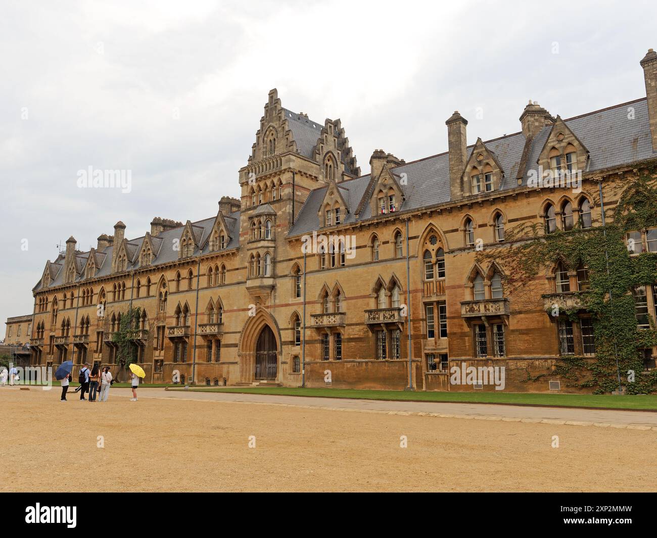View of an entrance to Christ Church College College part of Oxford ...