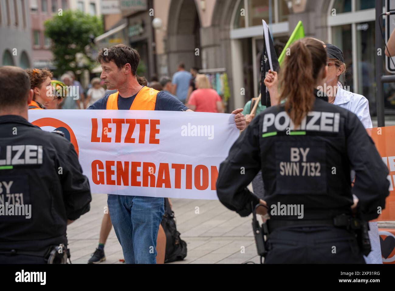 Aktivistenblockade hi-res stock photography and images - Alamy