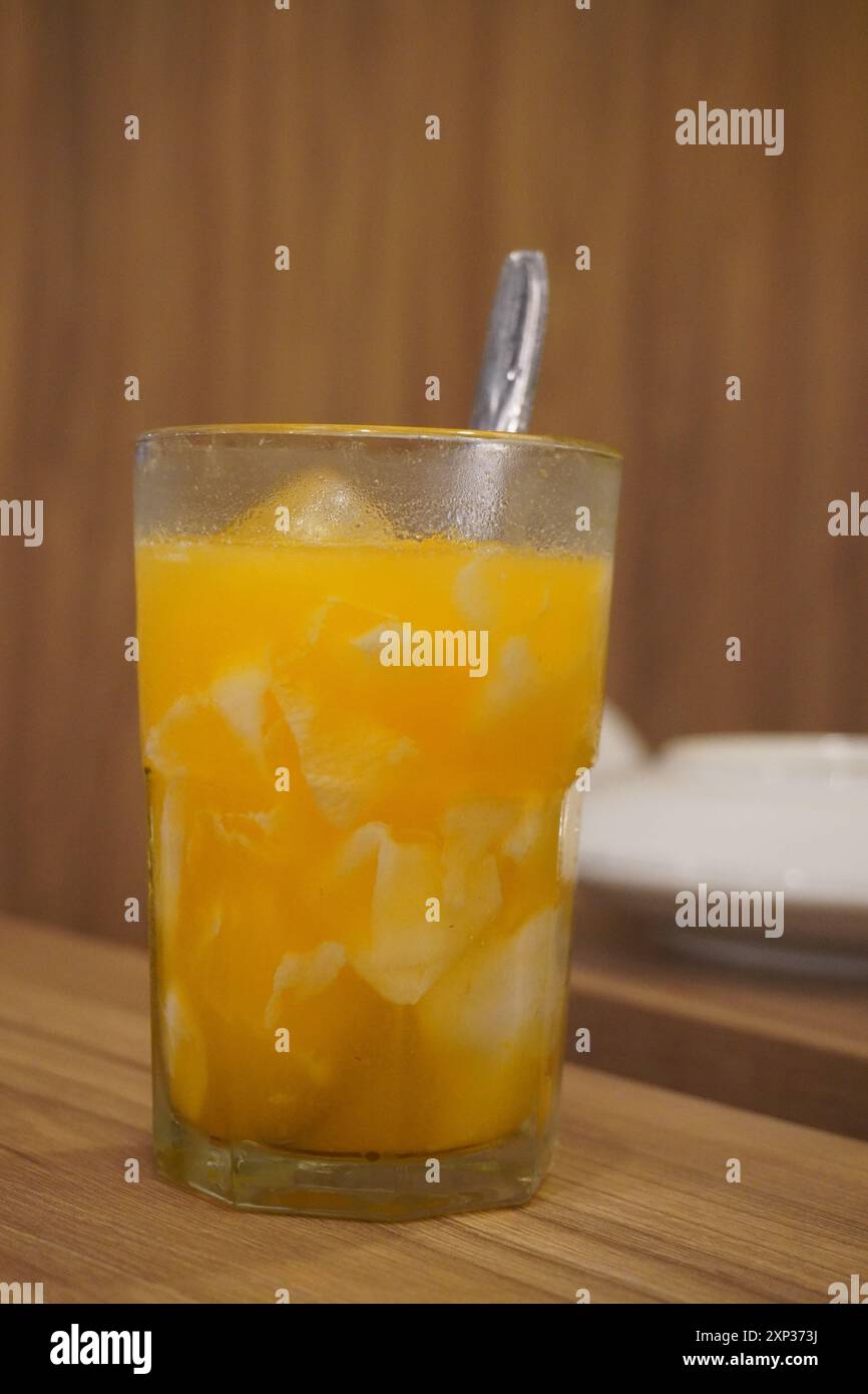 Close up refreshing beverage ice hi-res stock photography and images - Alamy