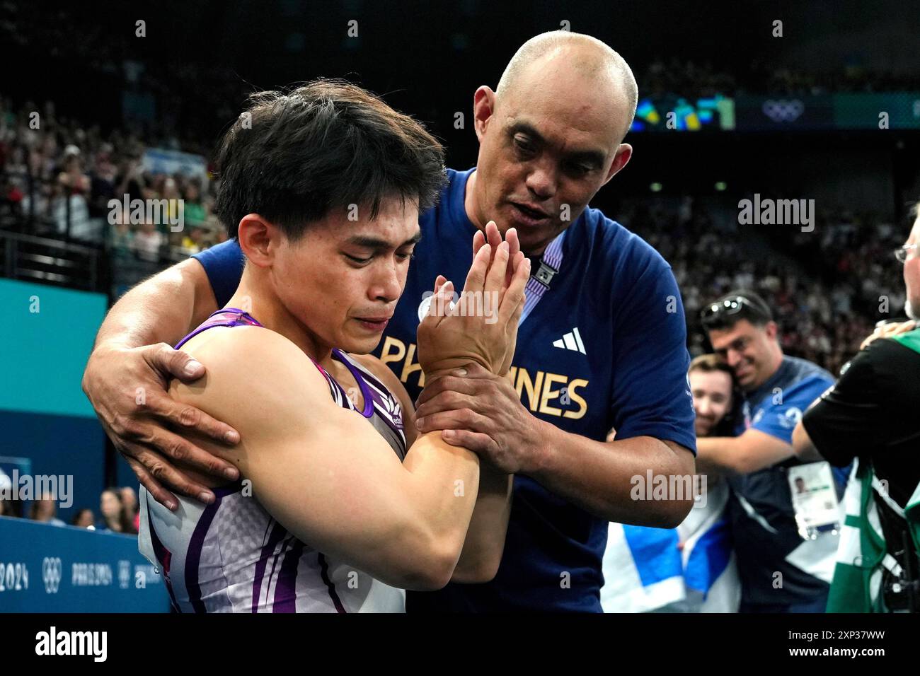 Carlos Edriel Yulo, of the Philippines, celebrates after winning the ...