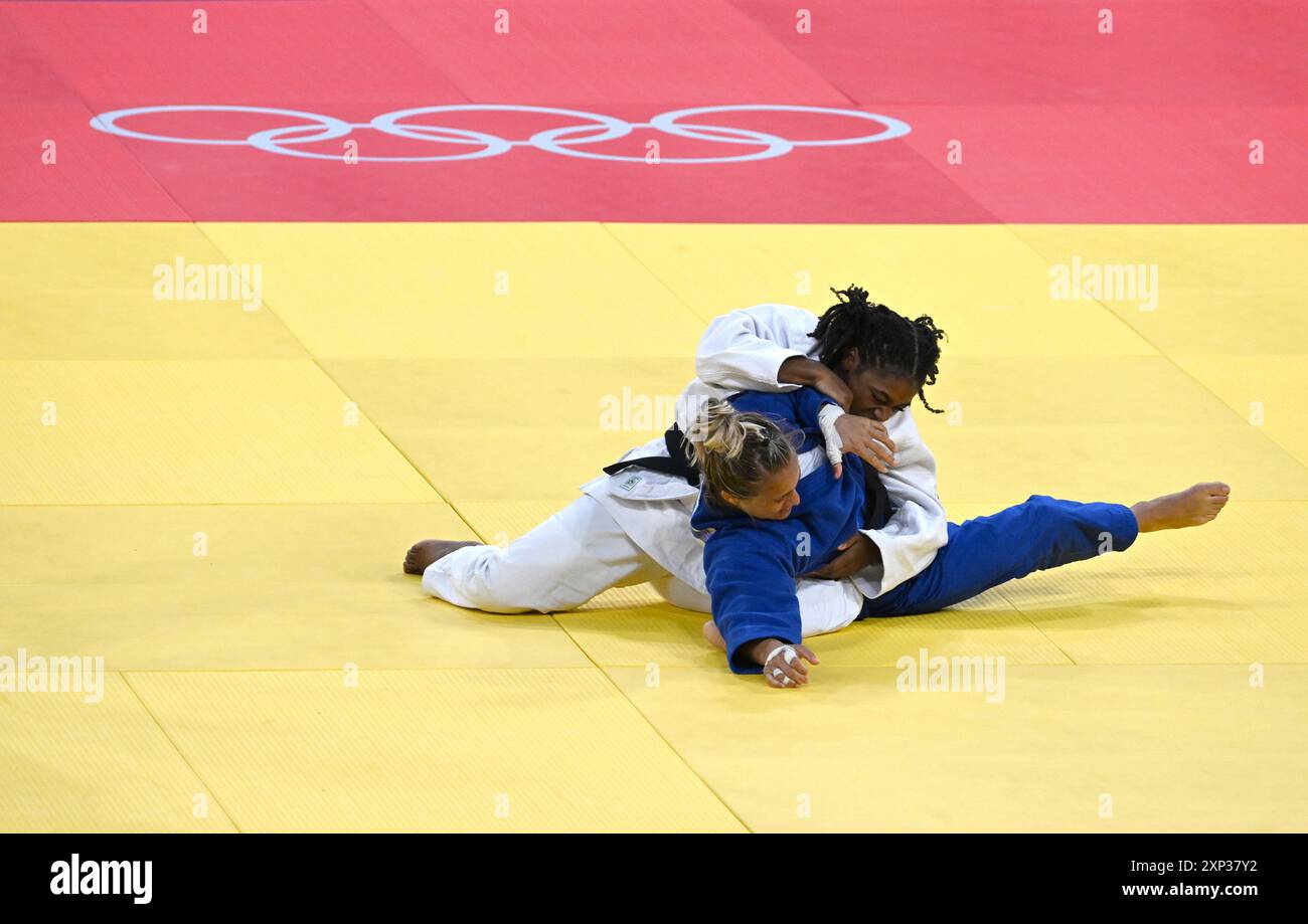 Paris, France. 3rd Aug, 2024. Sarah Leonie Cysique (top) of France ...