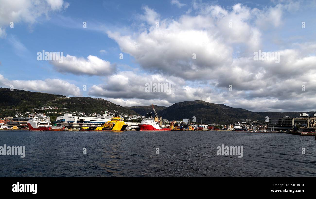 Offshore supply AHTS Siem Opal, Odin Viking and Siem Pearl moored at ...